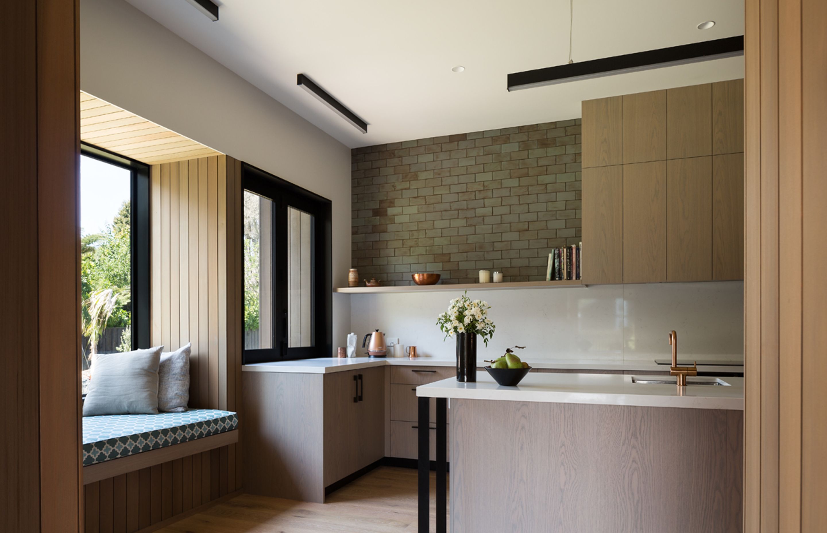 House Under Eaves by MRTN Architects | ArchiPro AU