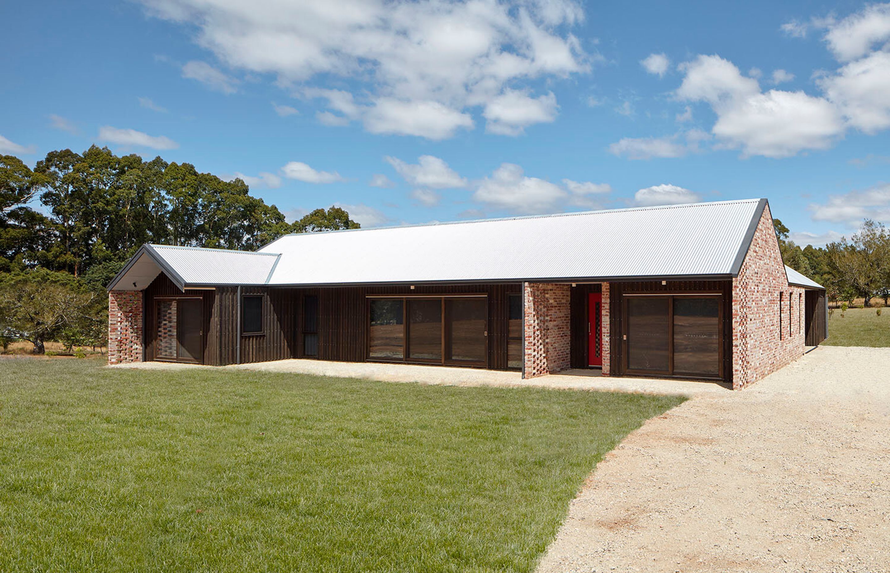 Trentham Residence by Atcliffe Walder Atelier | ArchiPro AU