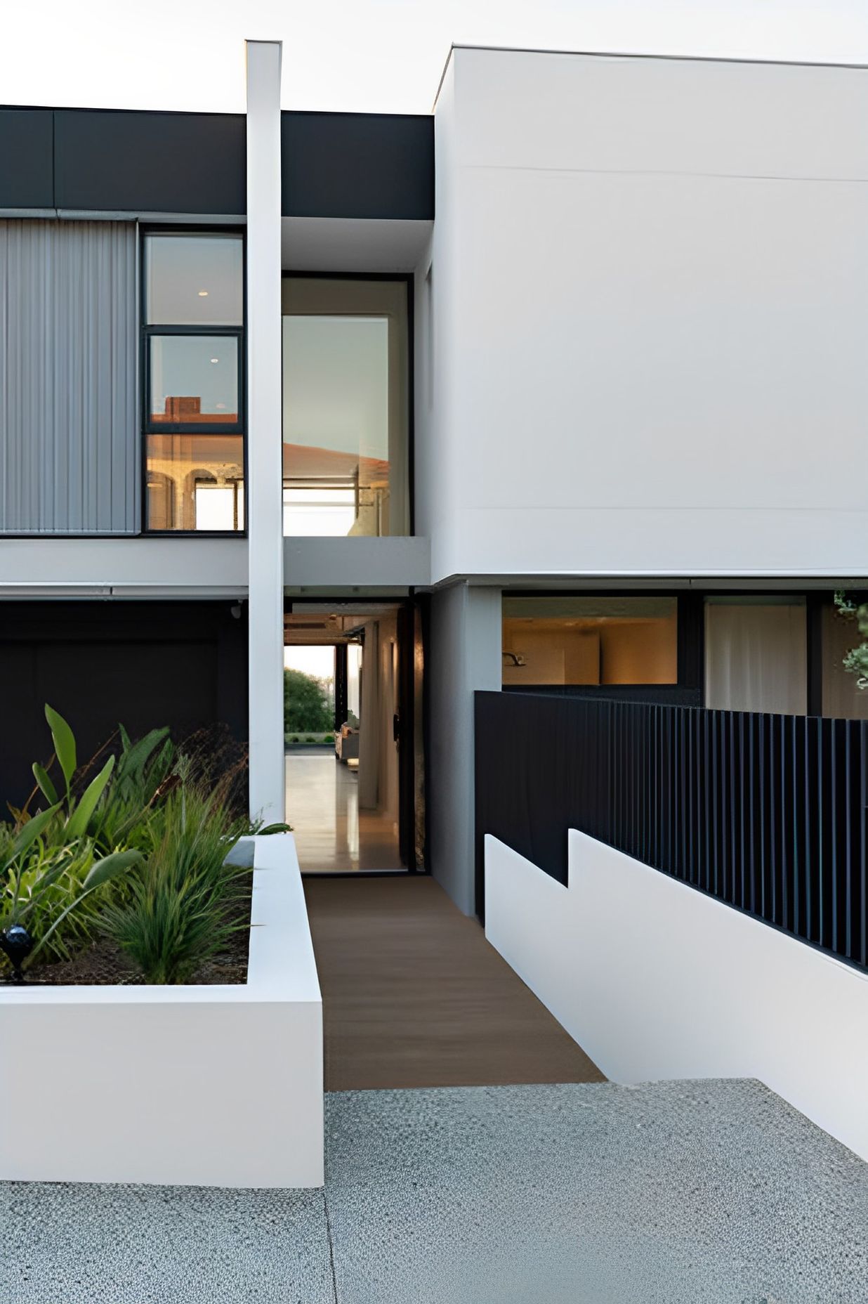 1751 Outlook House by Craig Steere Architects | ArchiPro AU