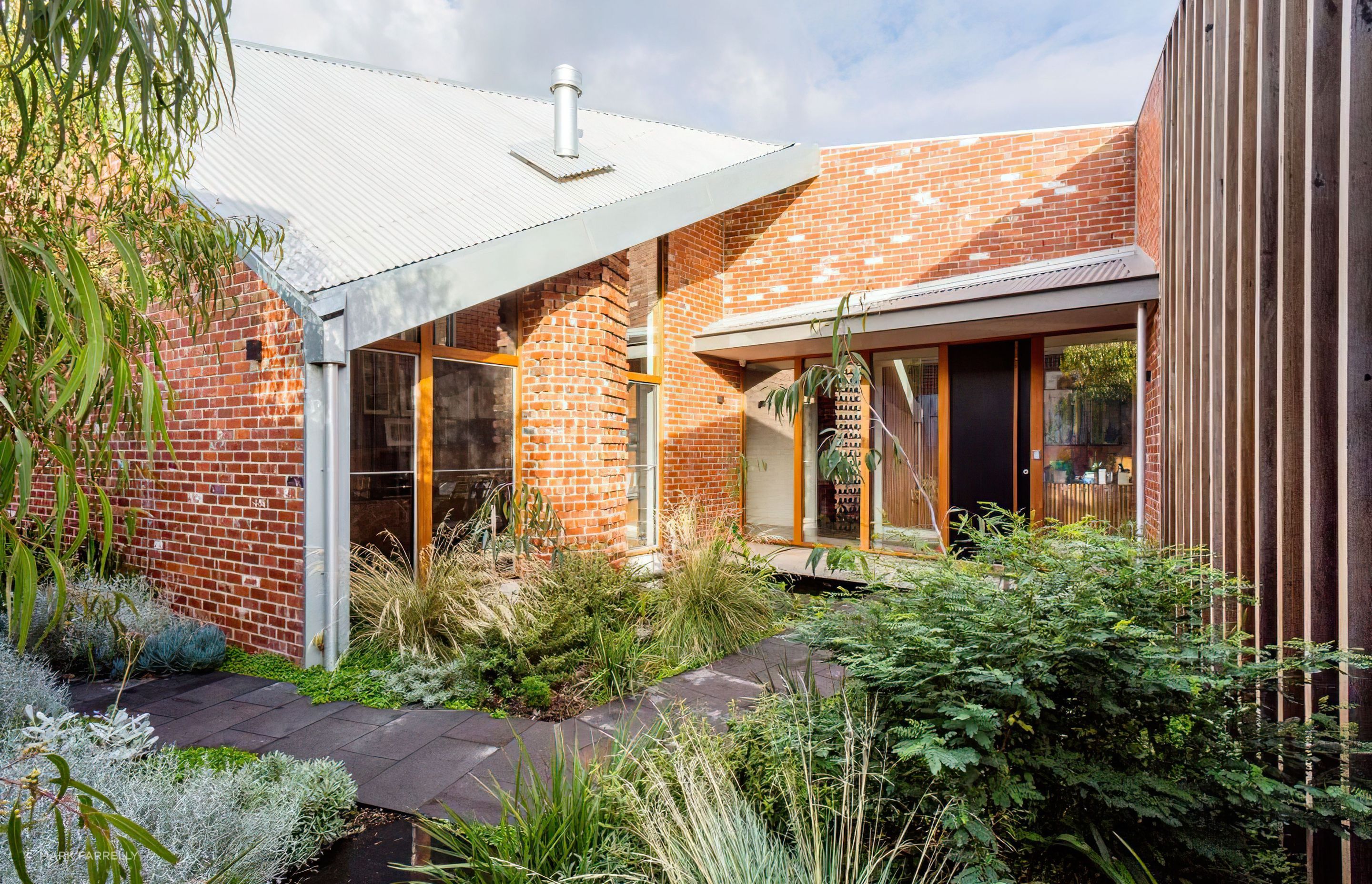 Creased House by Weiss Builders | ArchiPro AU