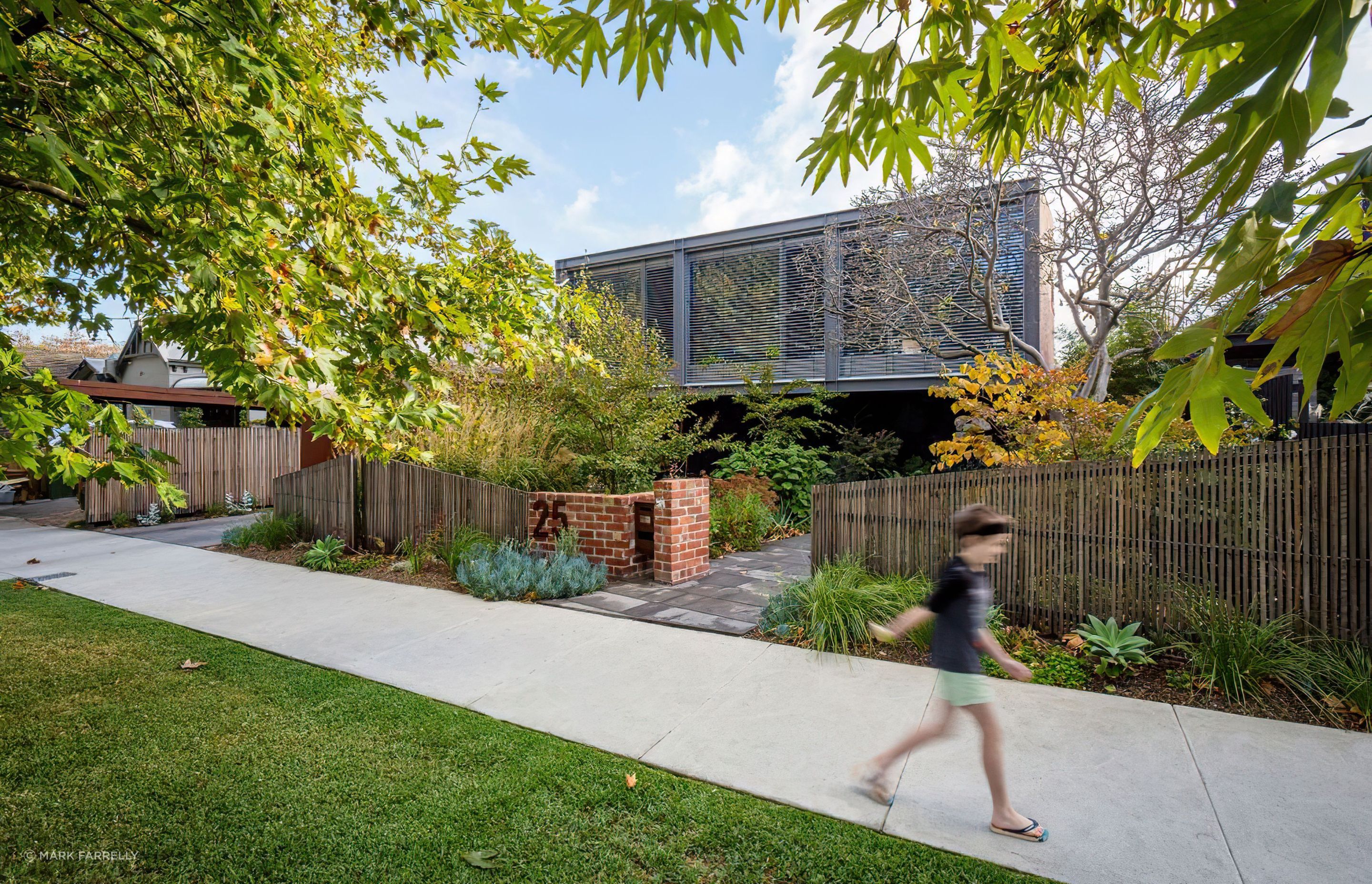 Creased House by Weiss Builders | ArchiPro AU