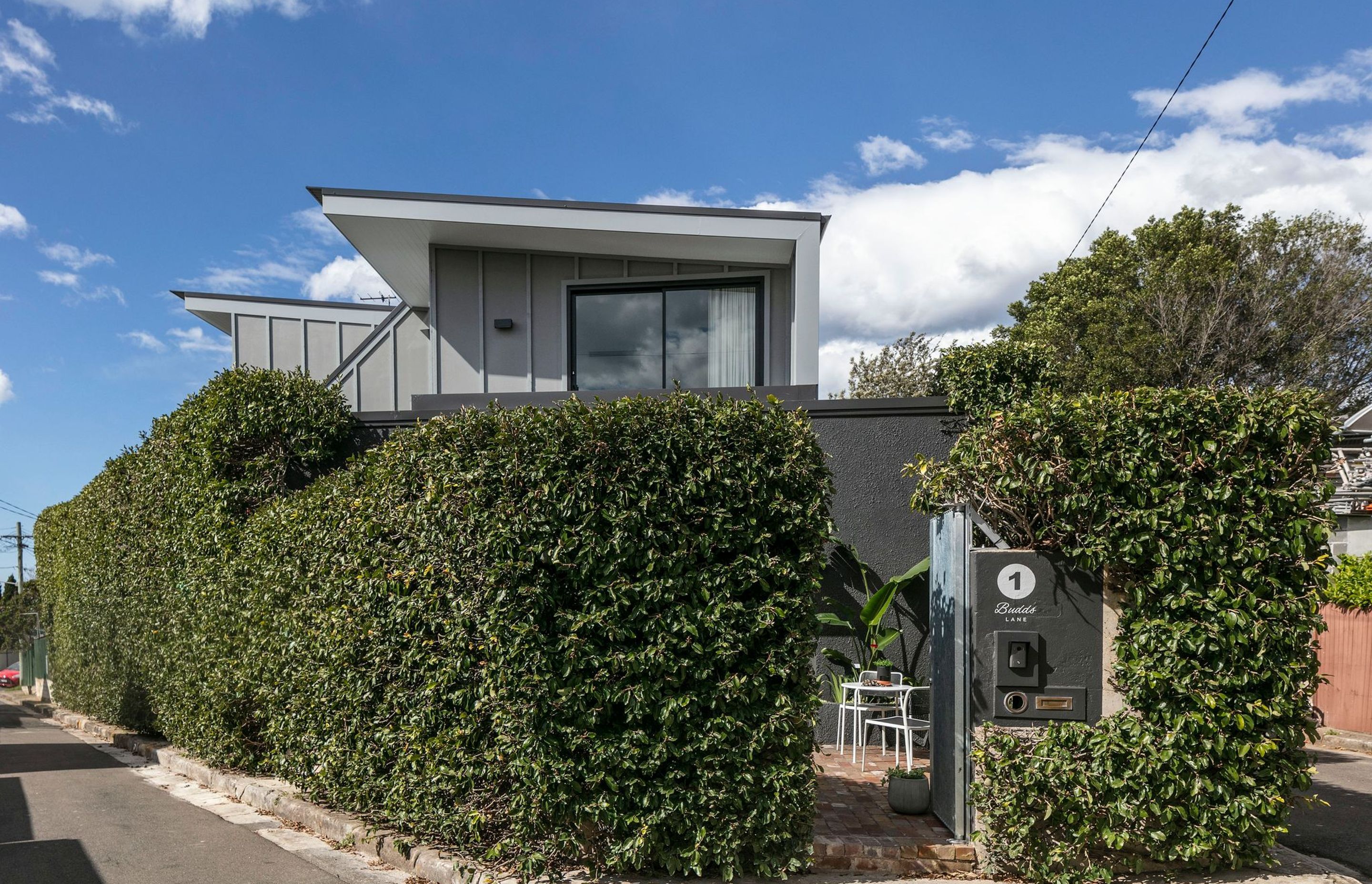 Laneway residence by SQ PROJECTS | ArchiPro AU