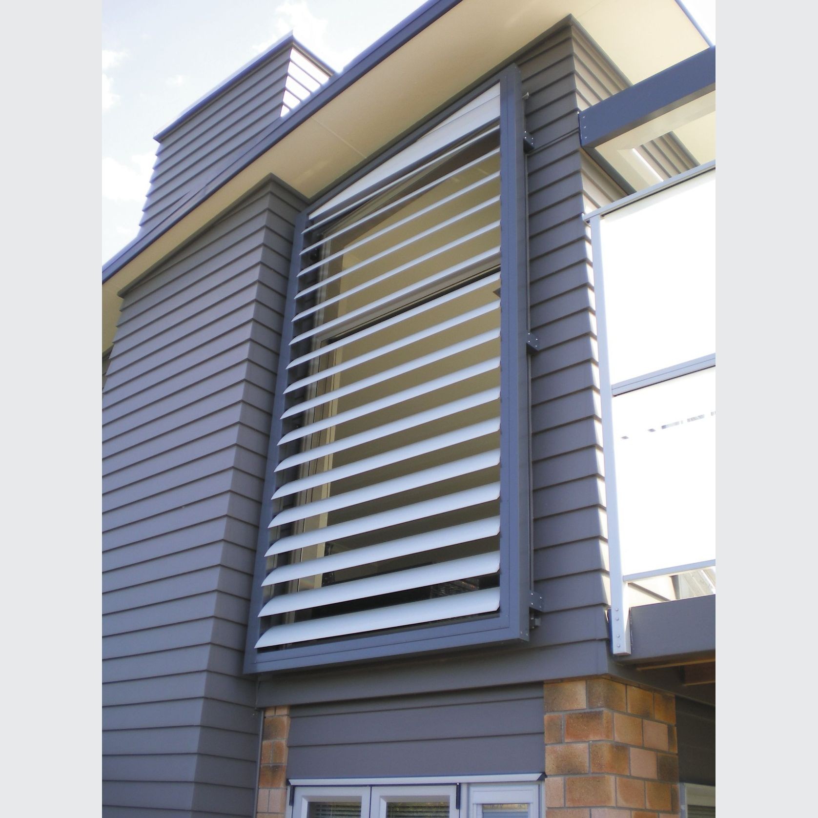 Motorised Sun Louvre Systems | ArchiPro AU