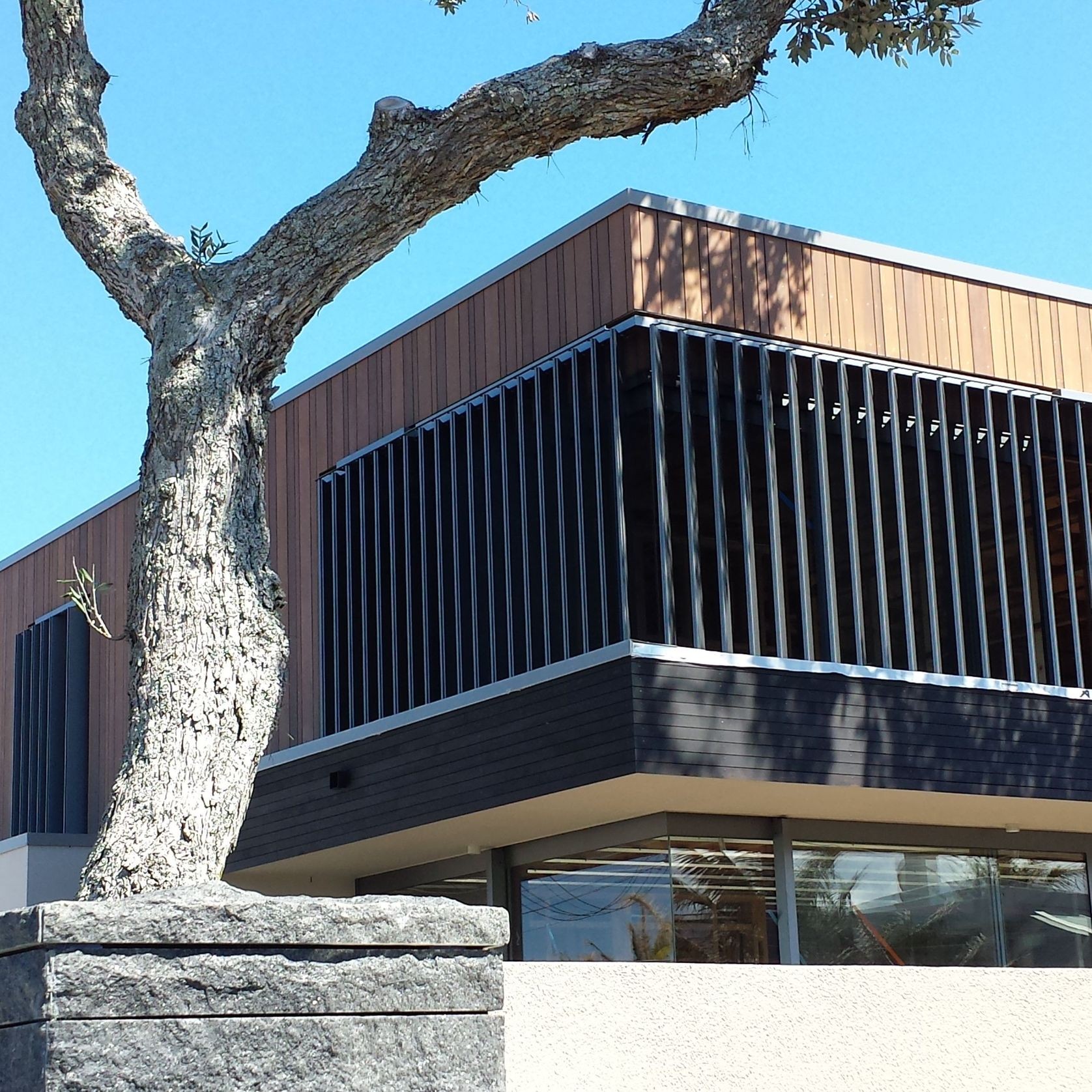 Motorised Sun Louvre Systems | ArchiPro AU