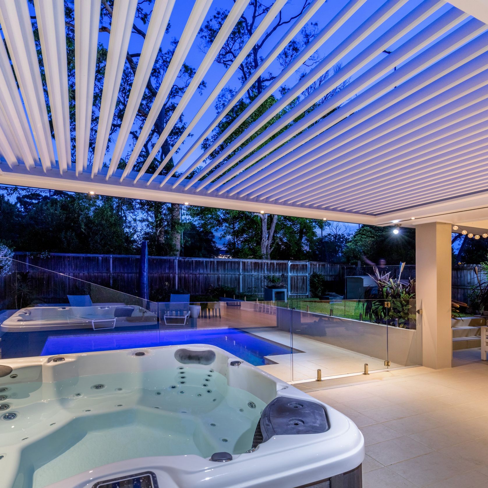 Opening Louvre Roof Systems | ArchiPro AU