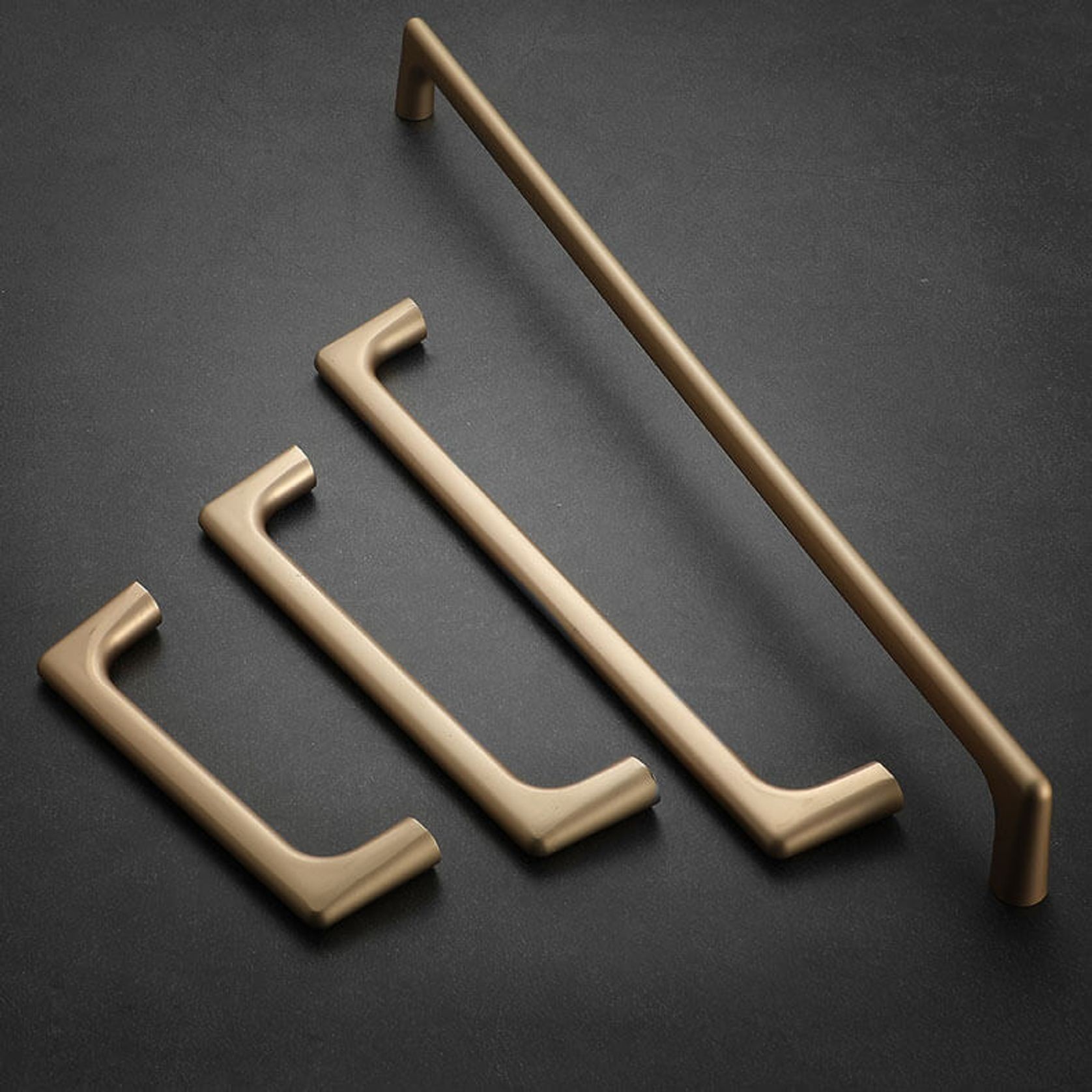 Kitchen handles Surfers Paradise Matt black /Brushed brass/Brushed ...