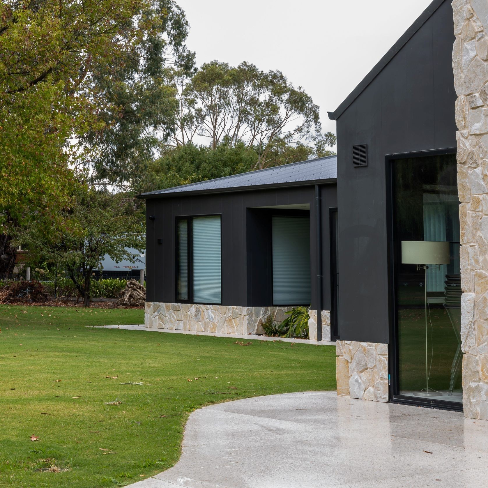 Loose Random Portsea Wall Cladding | ArchiPro AU