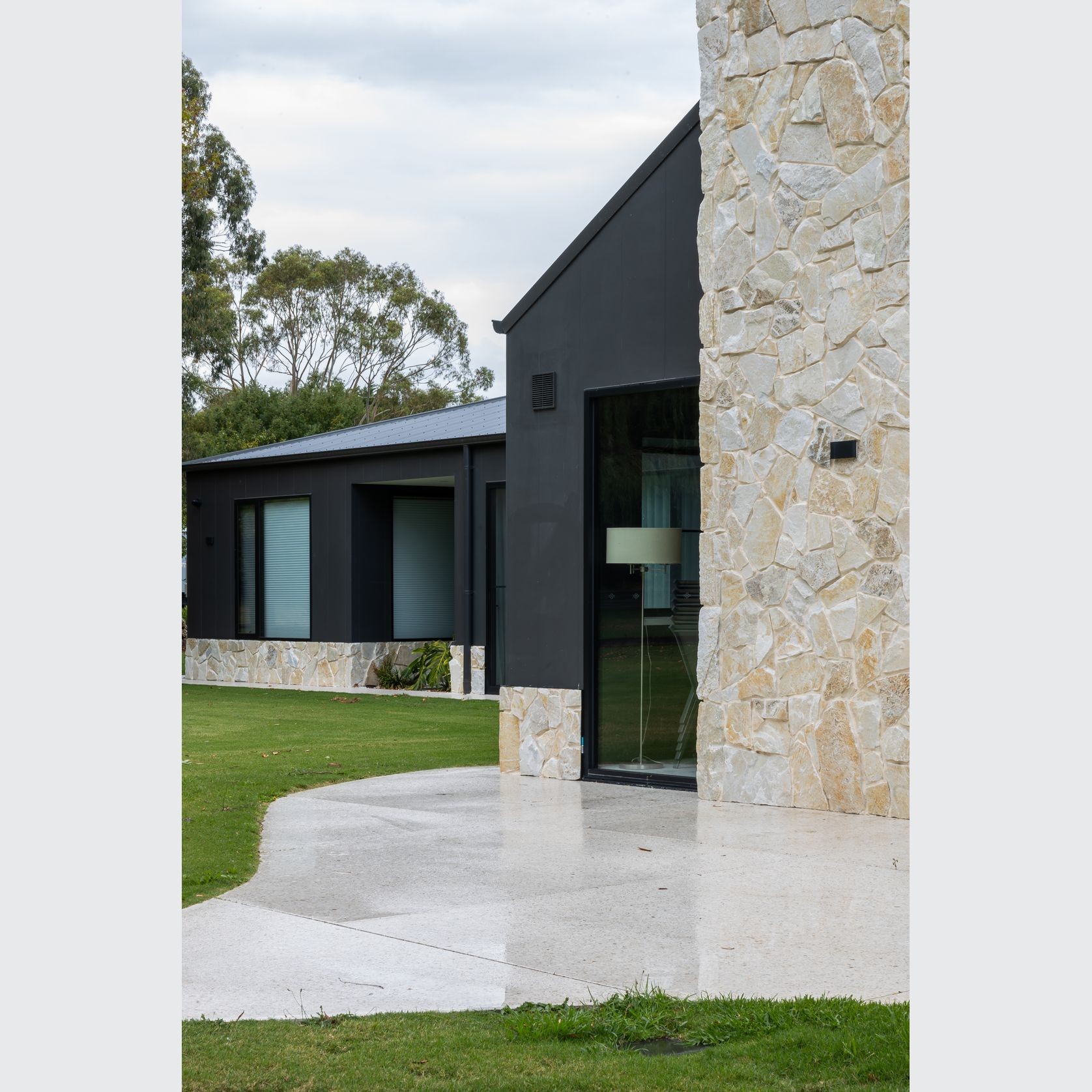 Loose Random Portsea Wall Cladding | ArchiPro AU