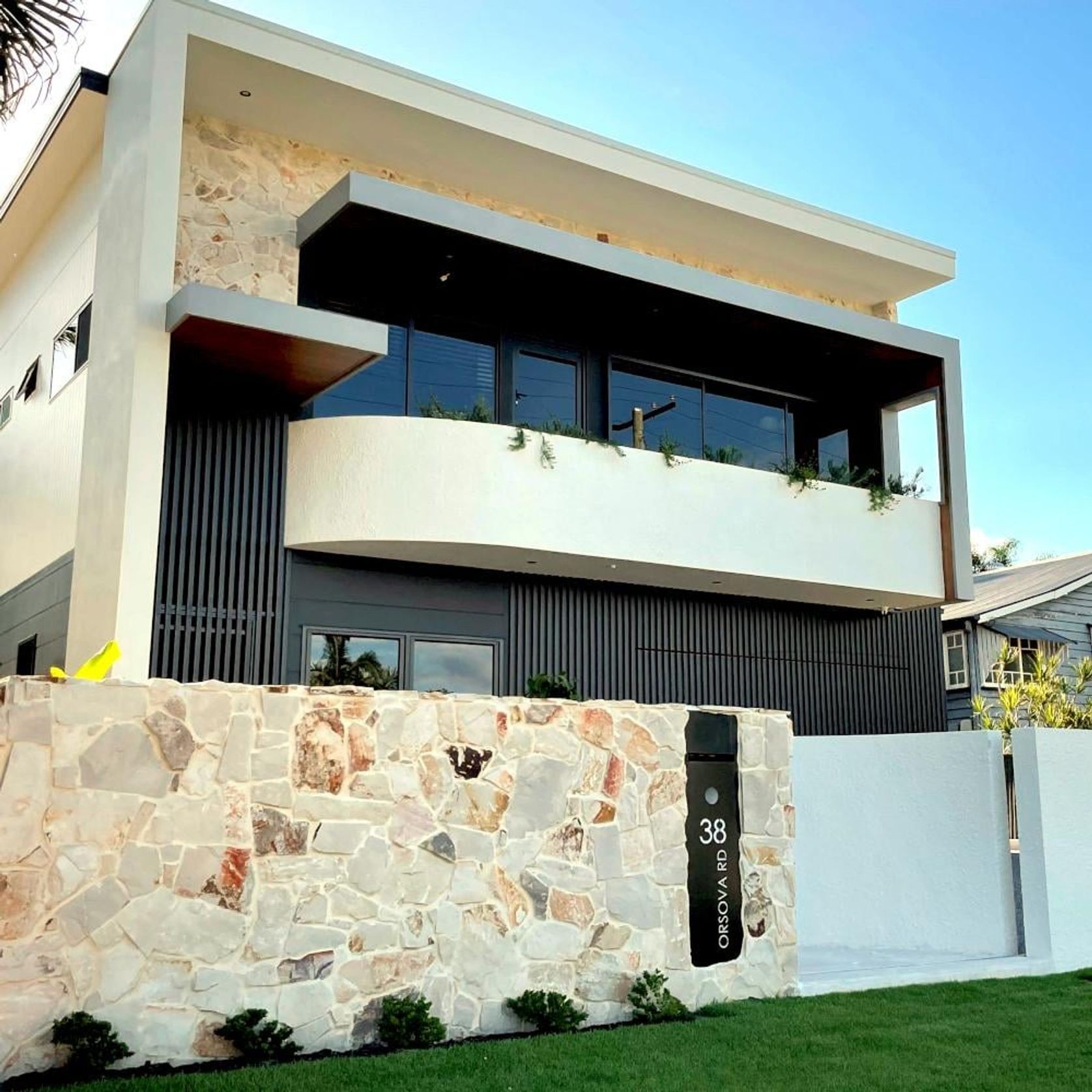 Inaminka Random Wall Cladding | ArchiPro AU