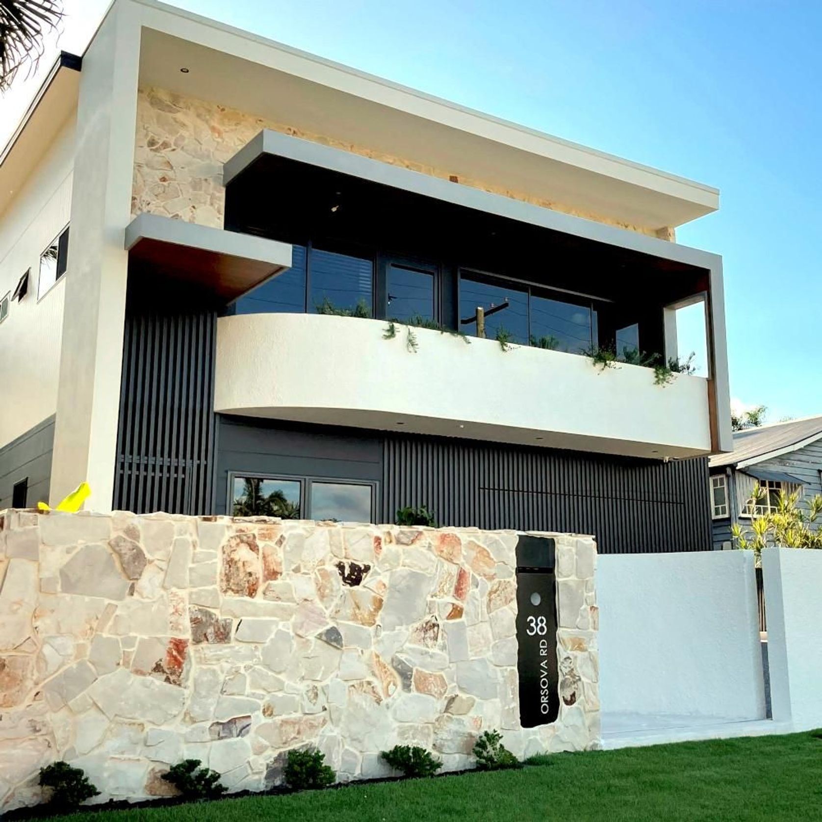 Inaminka Random Wall Cladding | ArchiPro AU