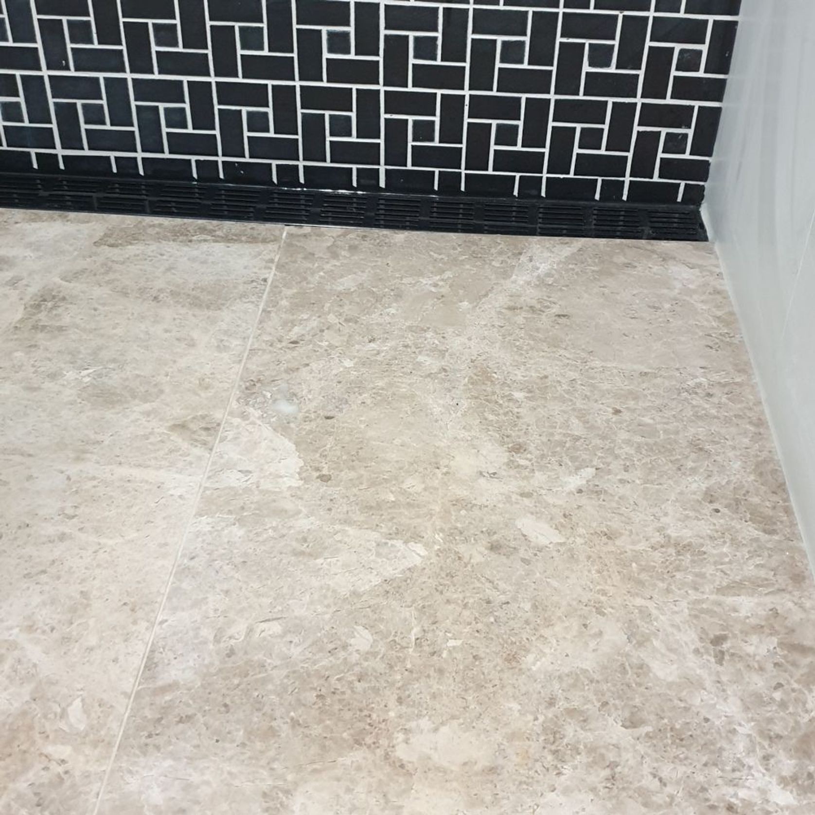15mm Silver Shadow Limestone Tiles - Honed And Filled | ArchiPro AU