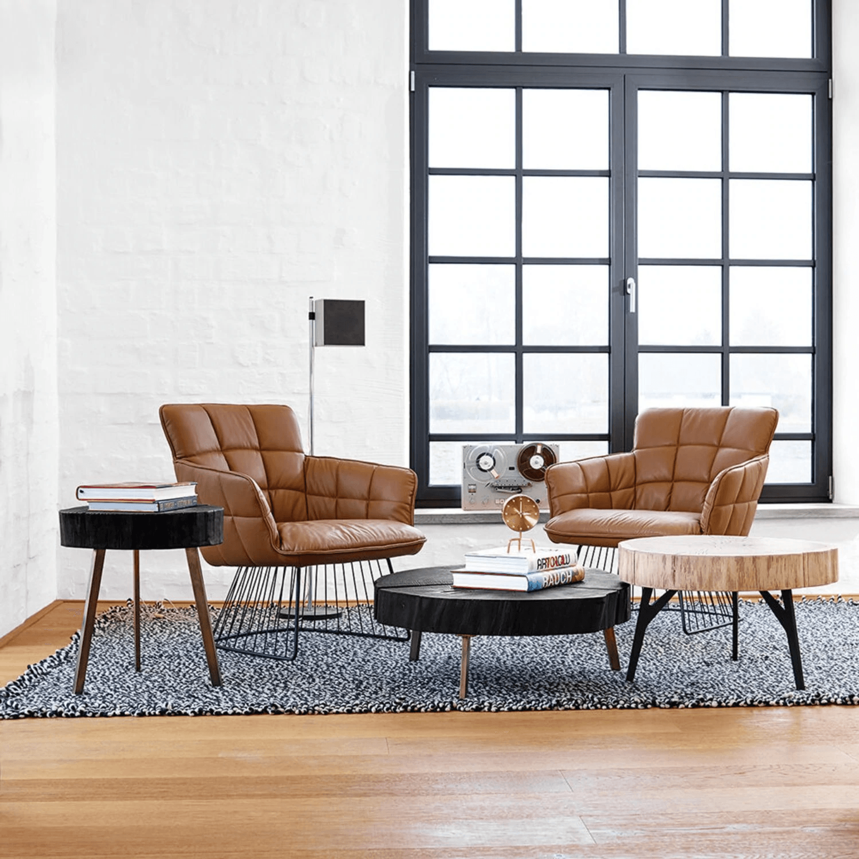 Janua | BC 05 Stomp Table | 80-90cm | Charburned Oak Shade Black ...