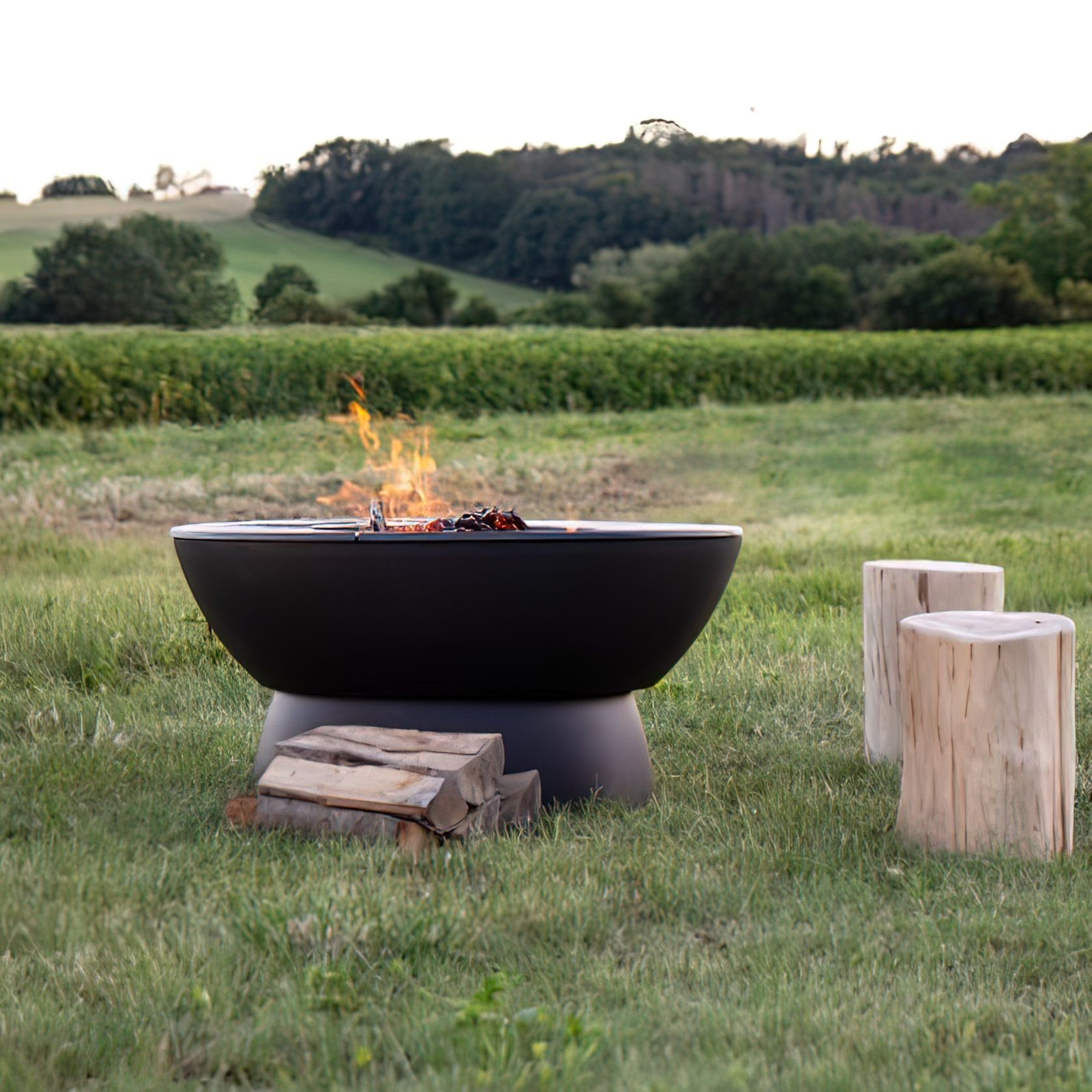 Hergóm Meteor Cast Iron Fire Pit | ArchiPro AU