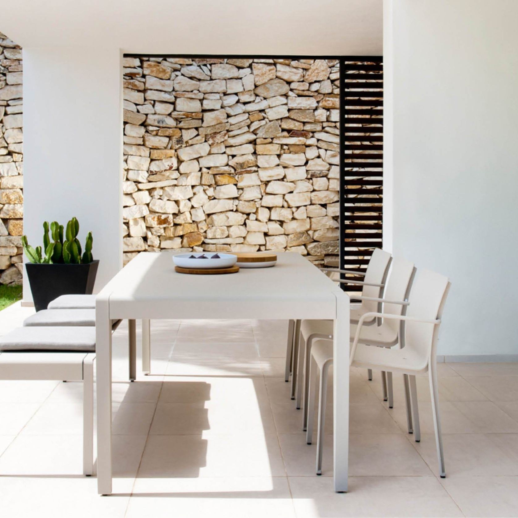 Mirthe | Tables | ArchiPro AU