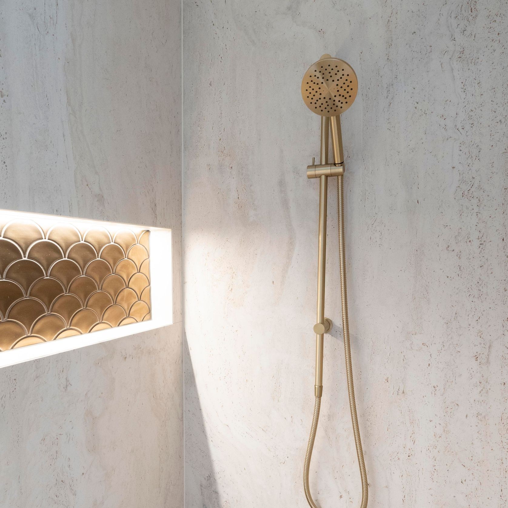 Tate Aerlux® Single Spray Slide Shower | ArchiPro AU