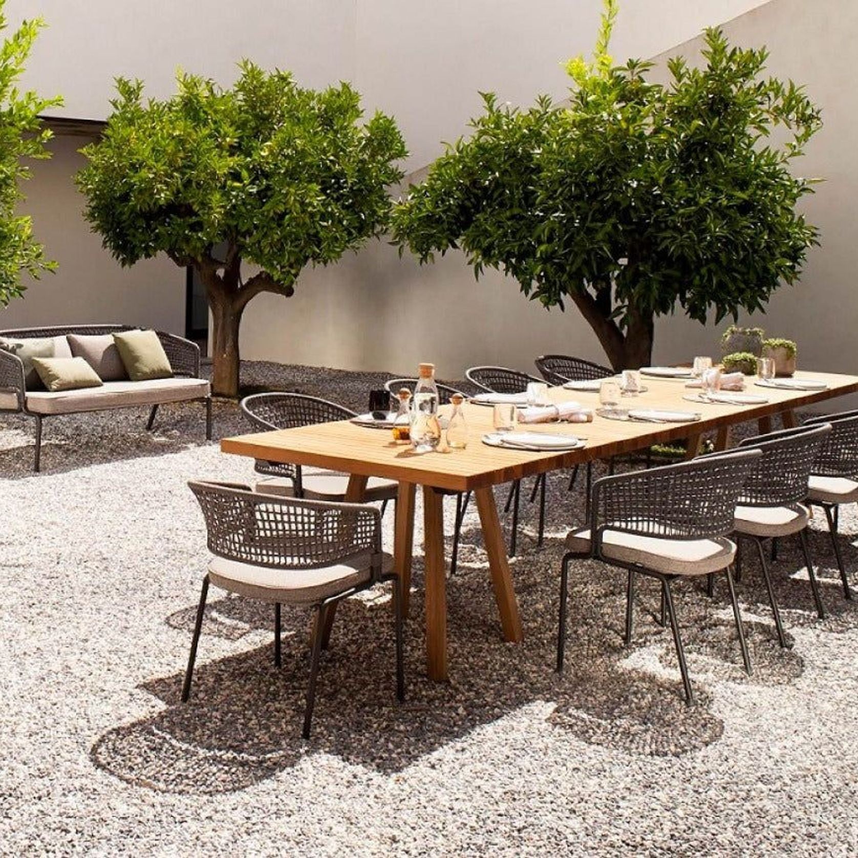 Contour | Armchair | ArchiPro AU