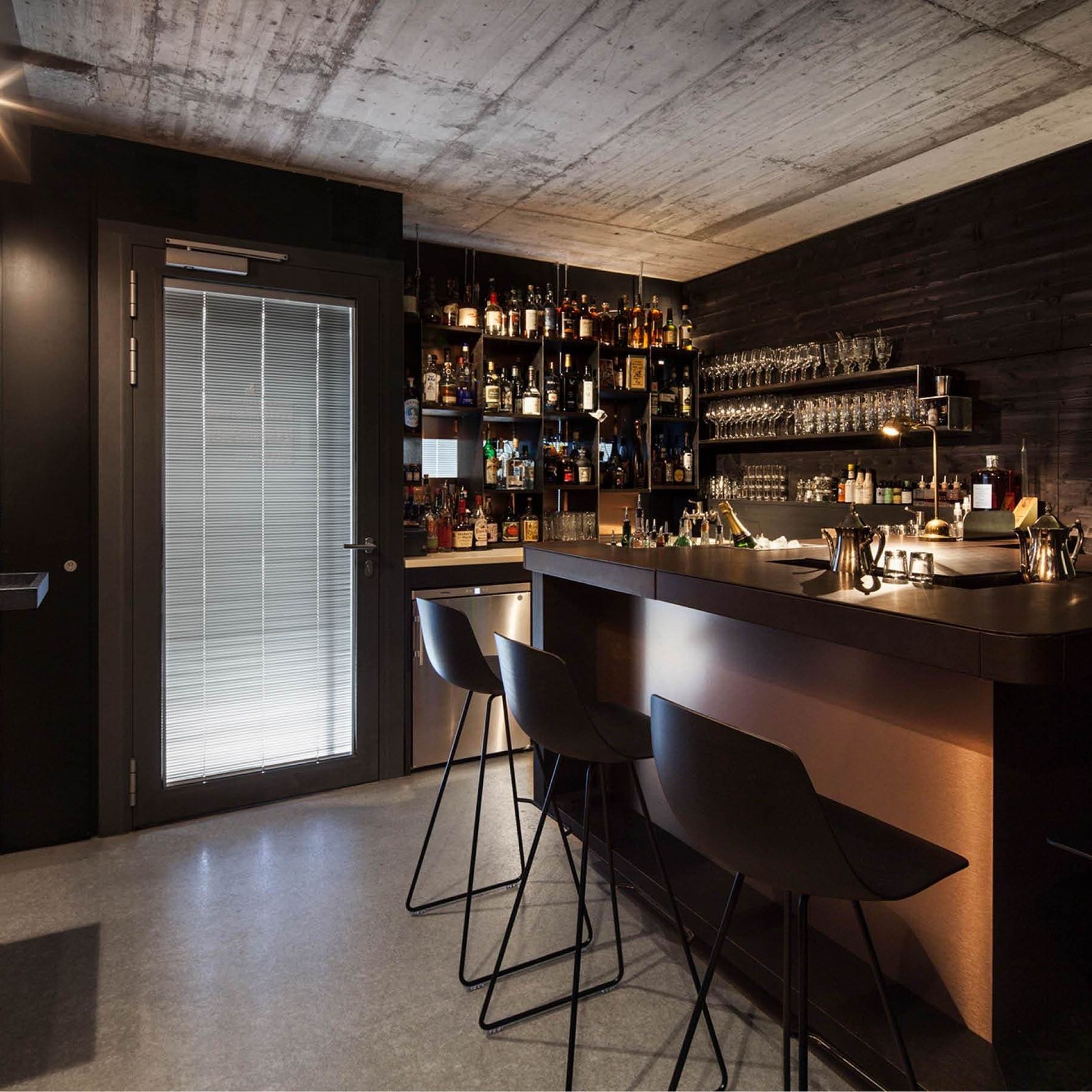 Miunn | Stool | ArchiPro AU