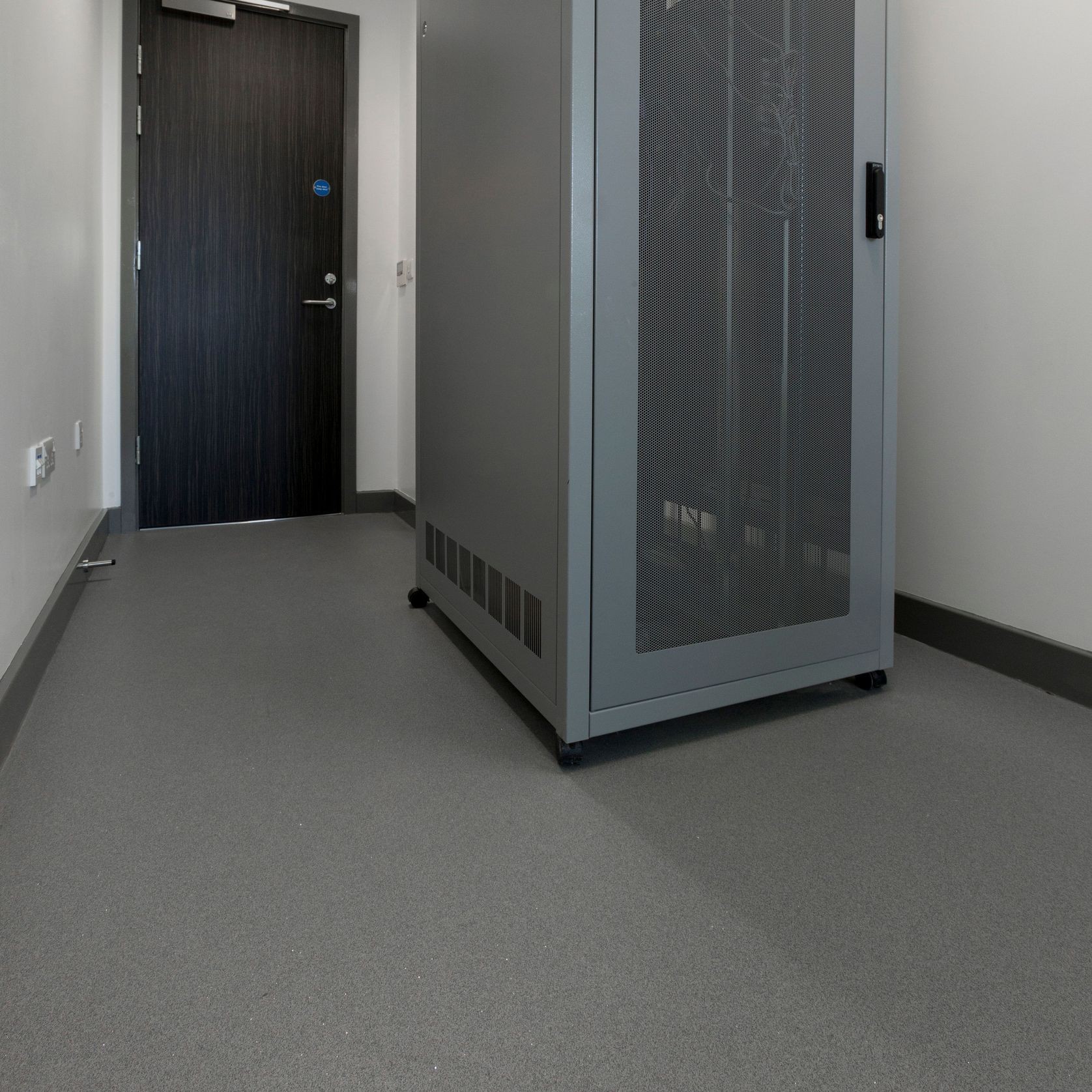 Altro Walkway™ 20 SD - R10 Static Dissipative Safety Flooring | ArchiPro AU