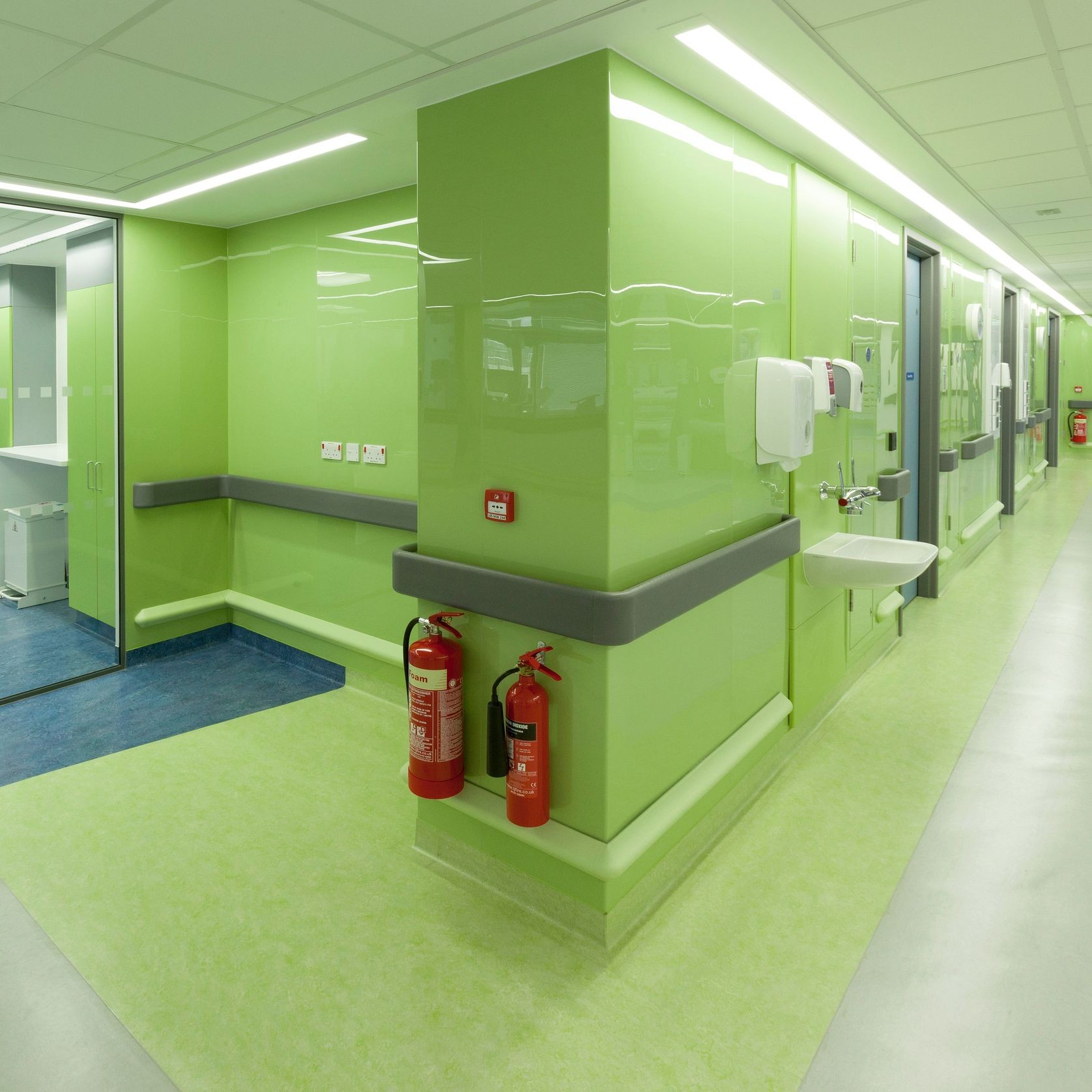 Altro Whiterock Chameleon™ Gloss Wall Lining | ArchiPro AU