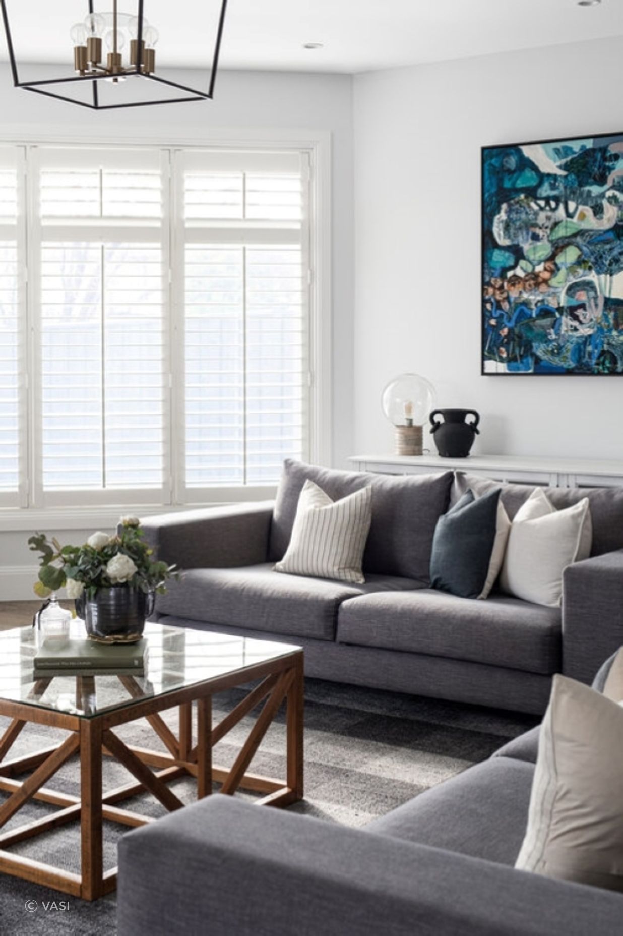 How to Create a Hamptons Style Living Room: 9 Styling Tips