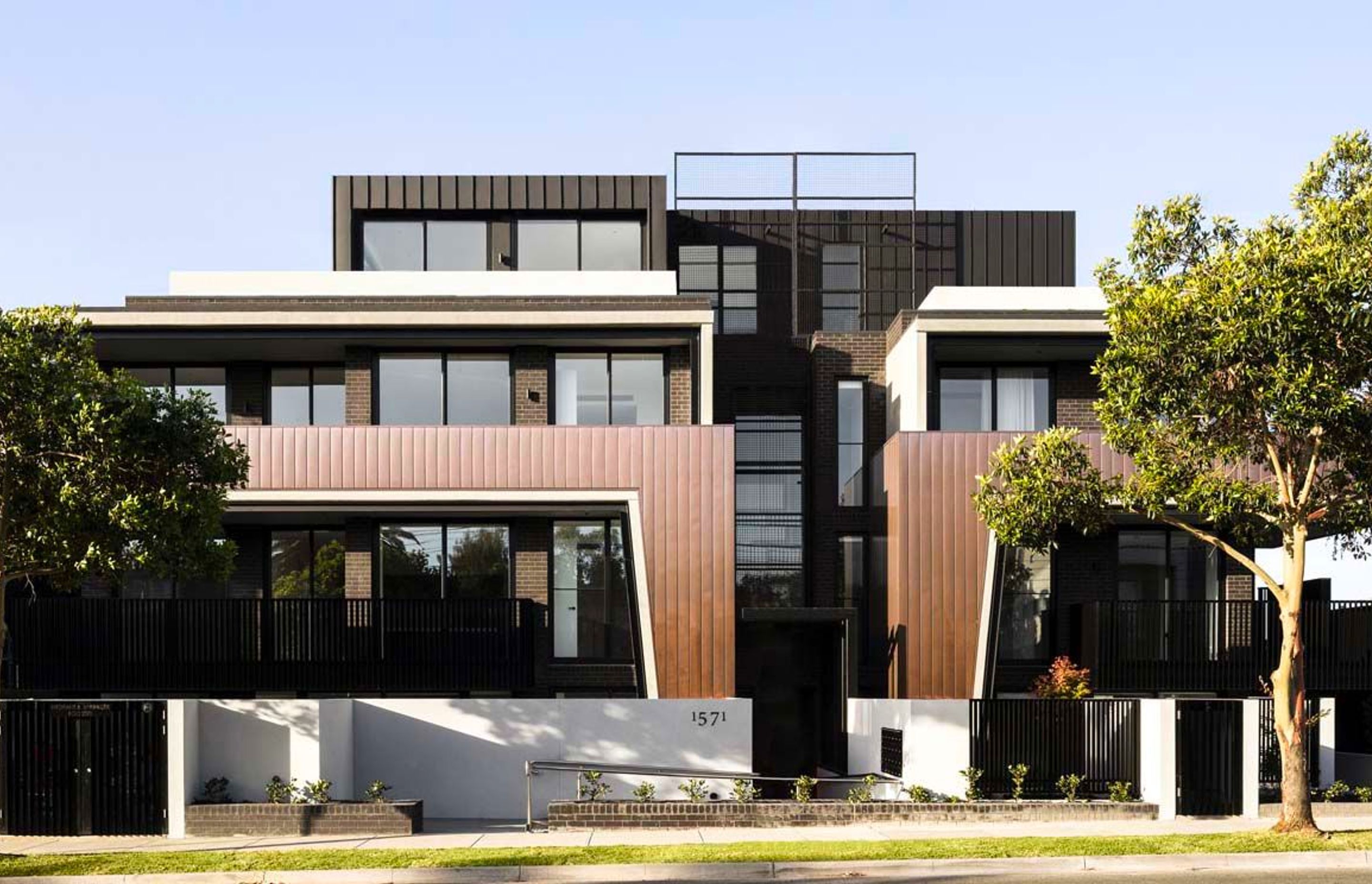 14 Roofing Materials for Australian Homes - Pros and Cons | ArchiPro AU