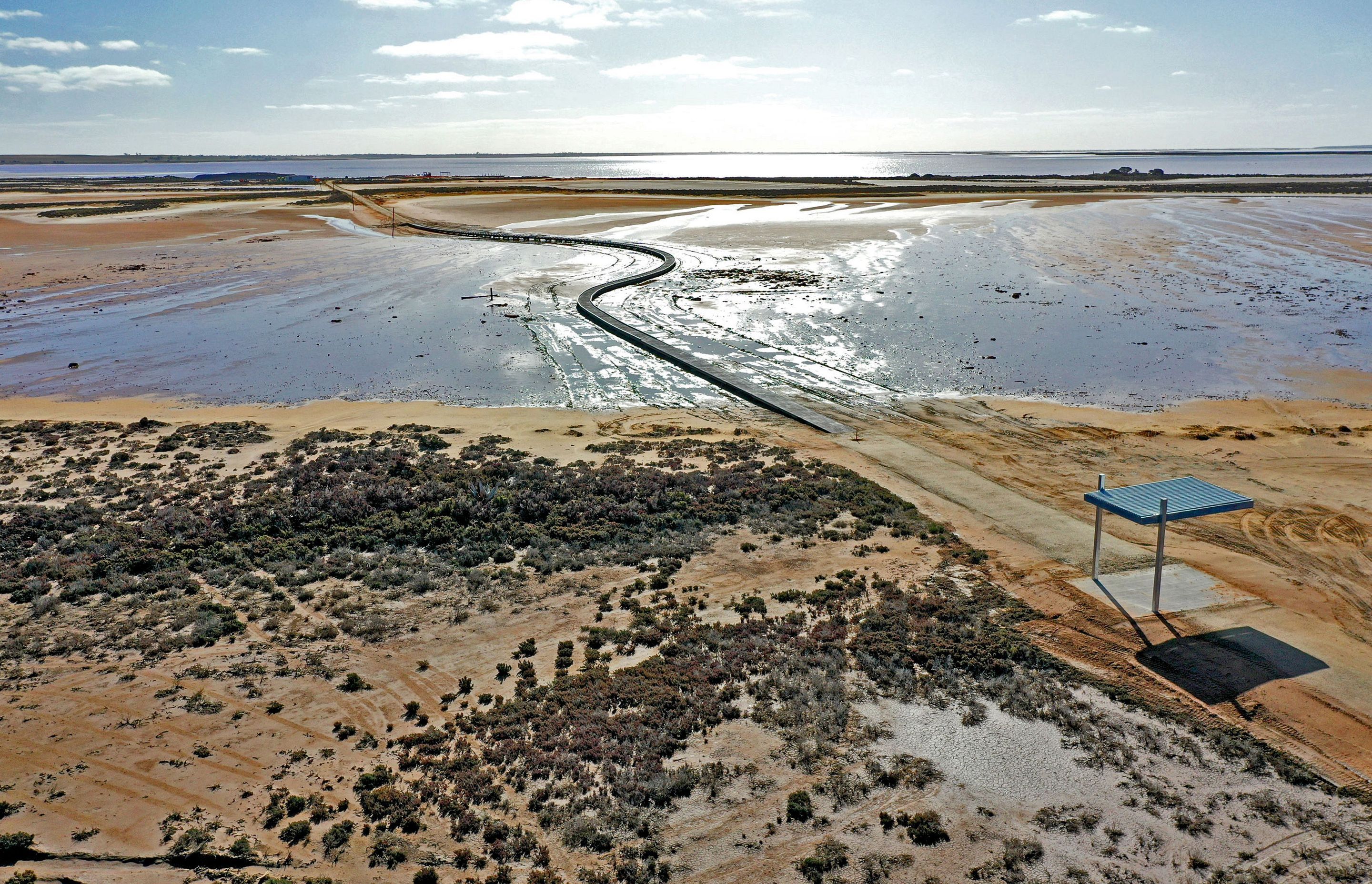 Lake Tyrrell Tourism Infrastructure Design by Thomson Hay Landscape ...