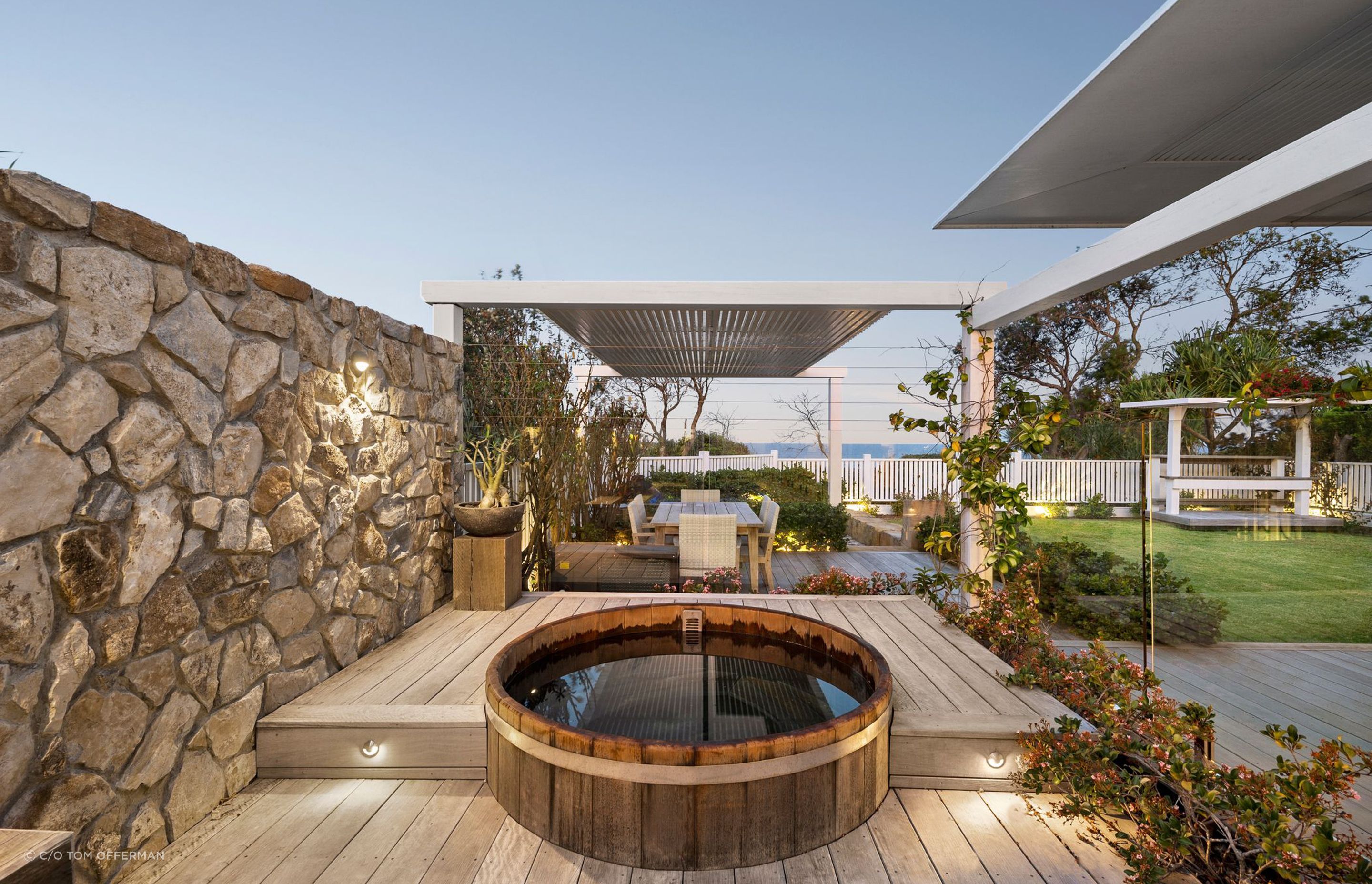 The Hut by Gerard Smith Design | ArchiPro AU