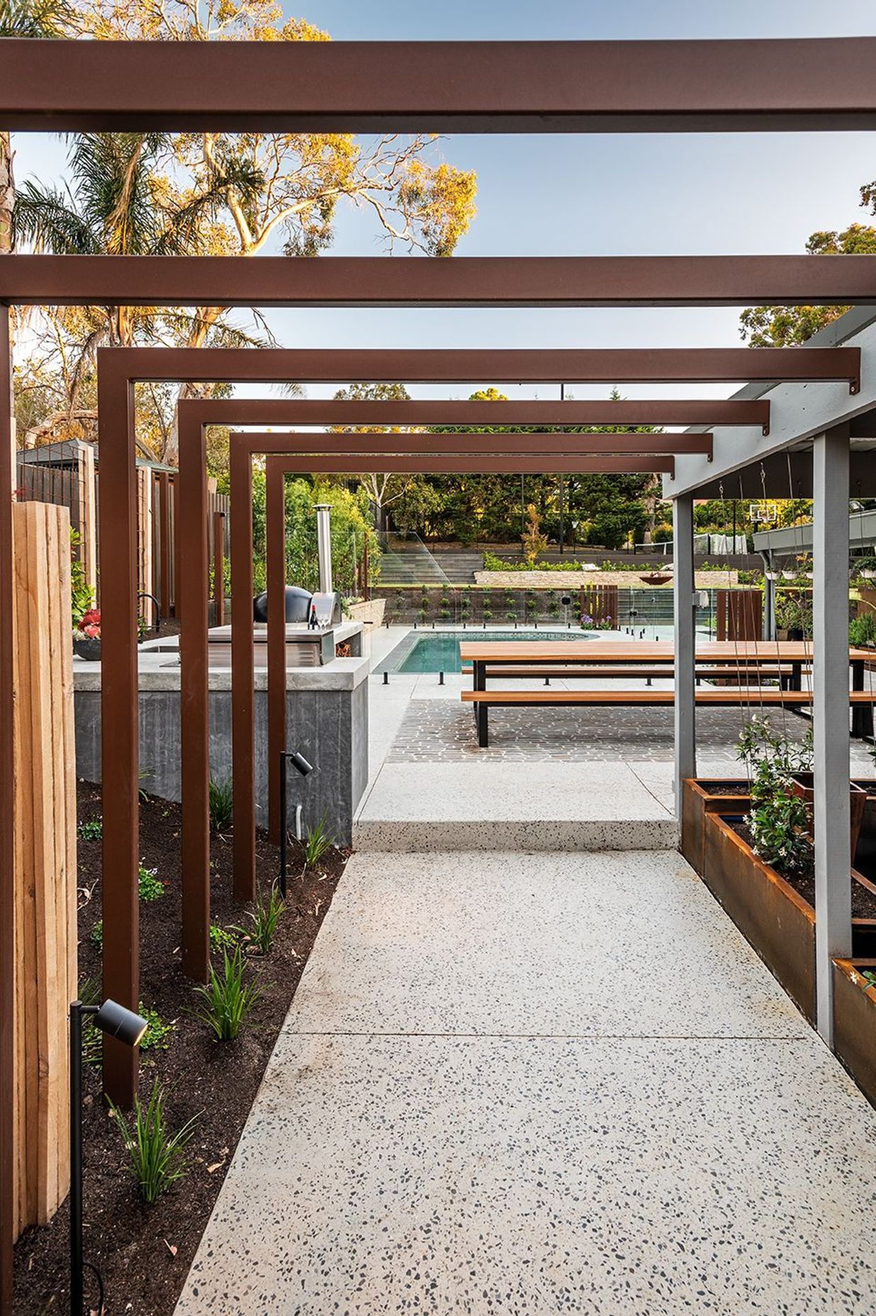 Walkers Road, Mount Eliza by Bayon Gardens | ArchiPro AU