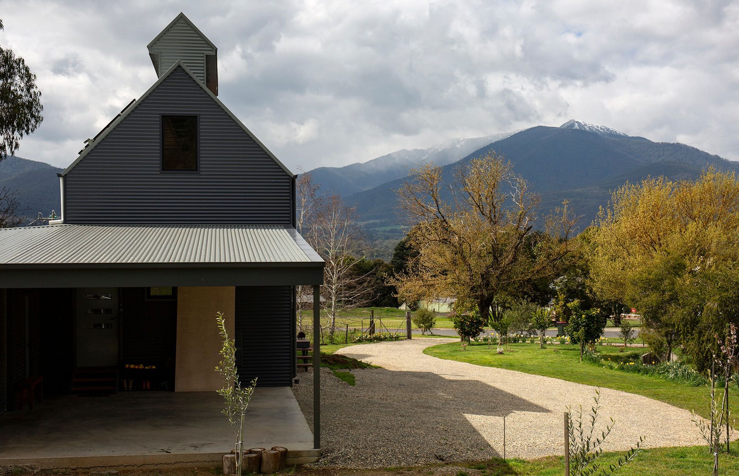 Kiln House by Mountain Creek Architecture | ArchiPro AU