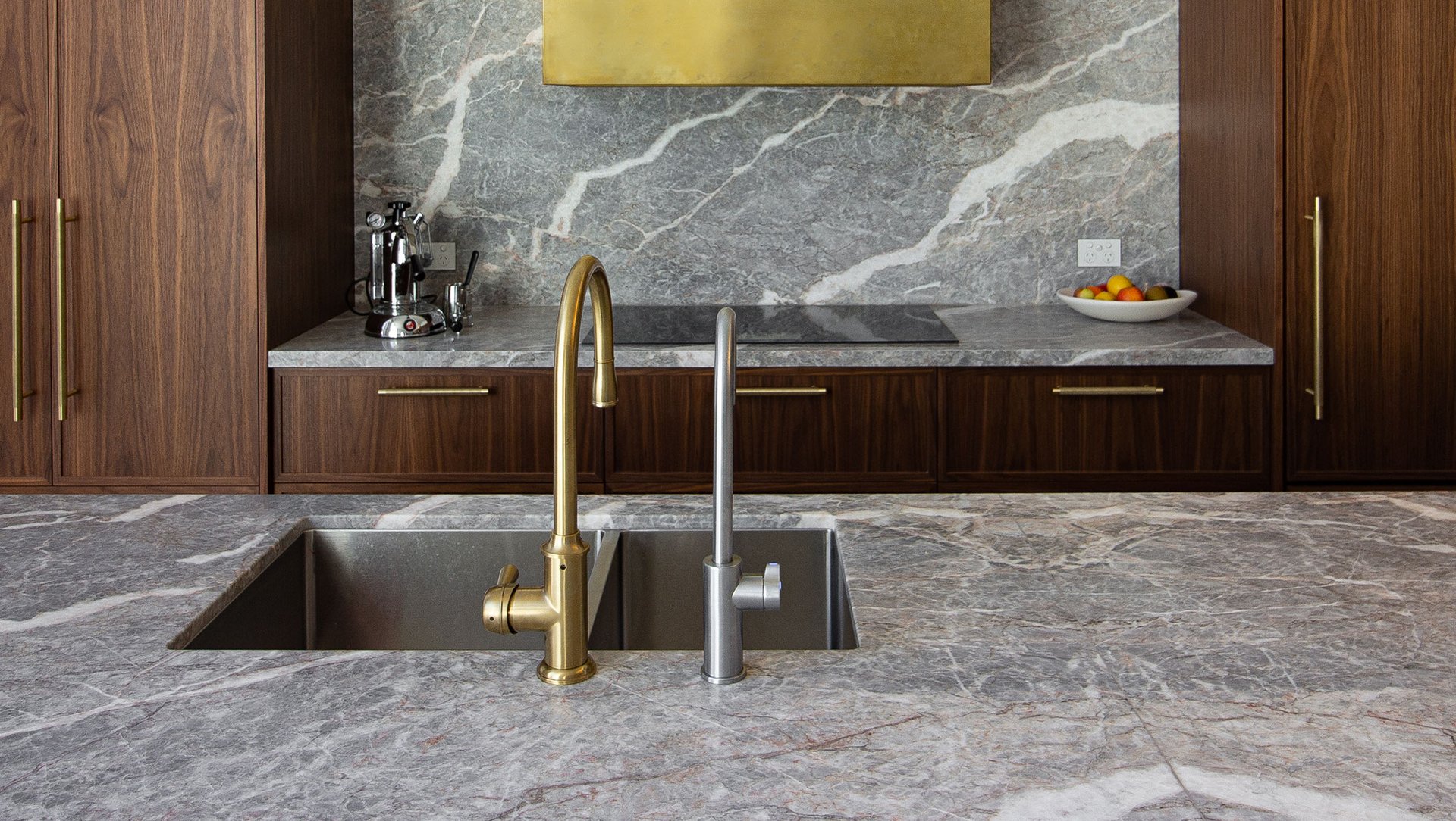 Limestone vs marble: Which is better for your kitchen benchtop?