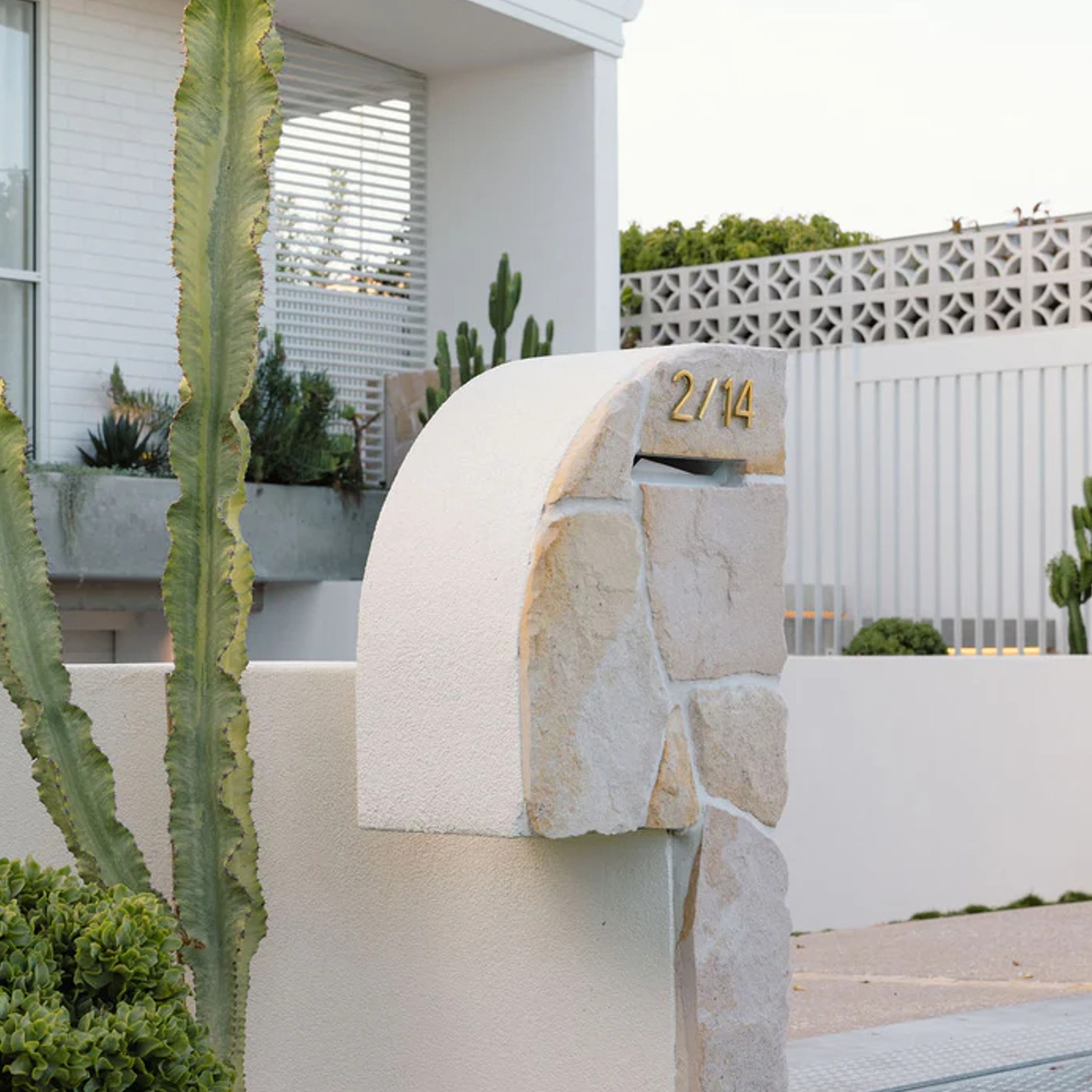 Casper Stone - Freeform | ArchiPro AU