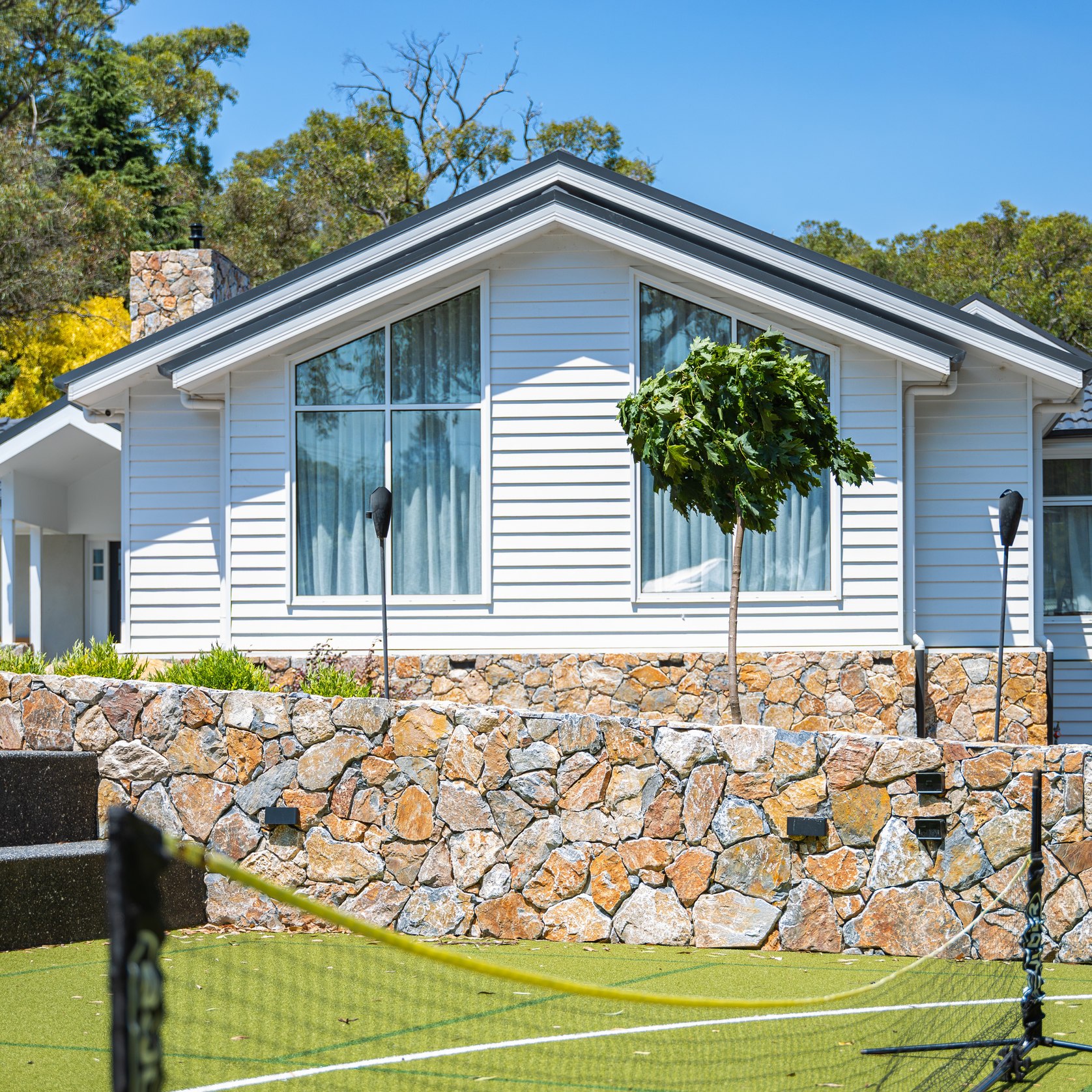 Loose Random Uluru Wall Cladding | ArchiPro AU