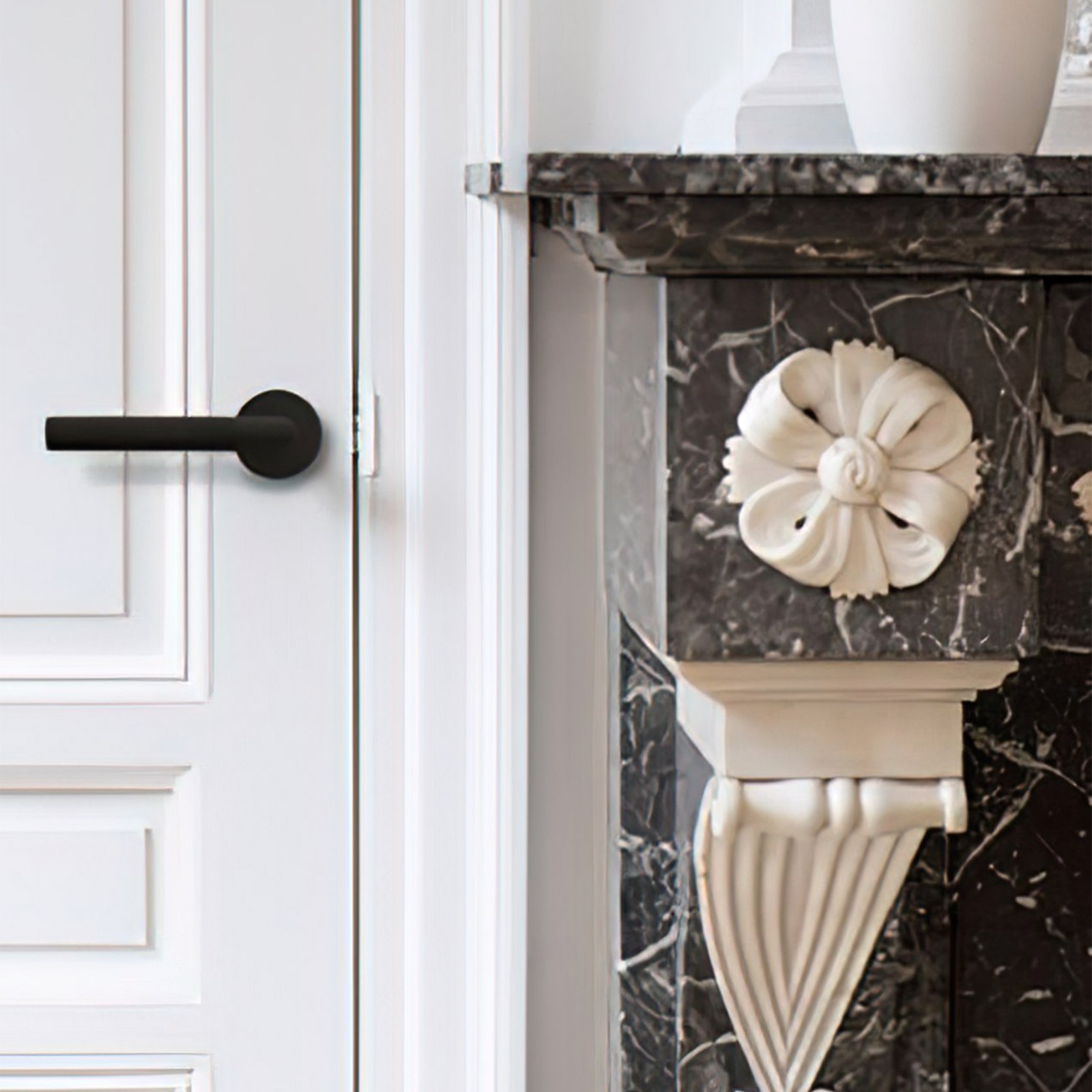 Formani BASICS LB2-19 Door Lever Handle on Rose | ArchiPro AU