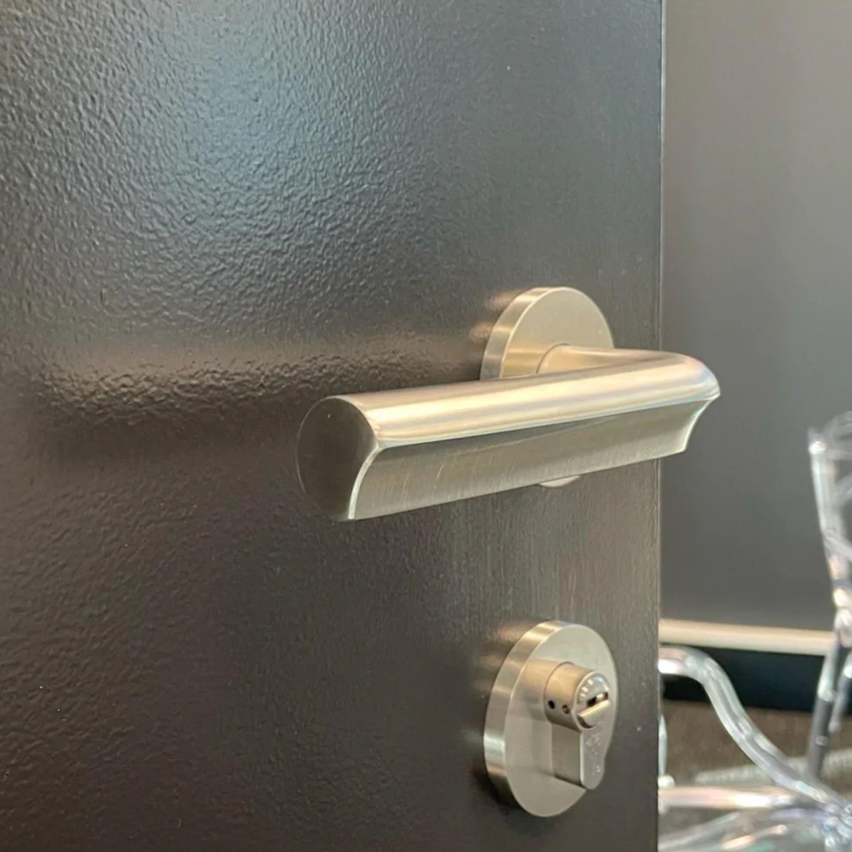 Formani - ECLIPSE - DR100-G Lever Handle on Rose | ArchiPro AU