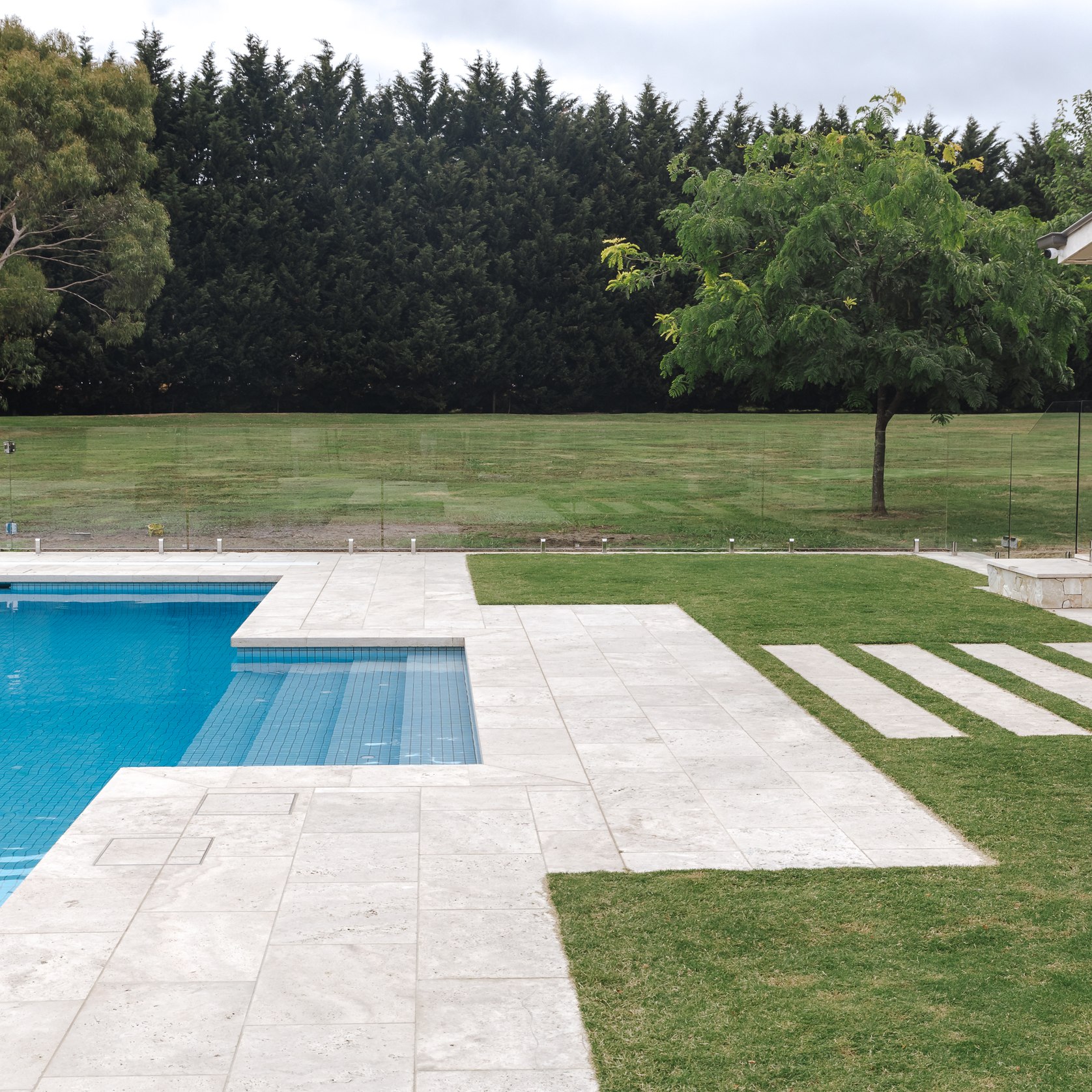 Premium Classic Travertine Coping | ArchiPro AU