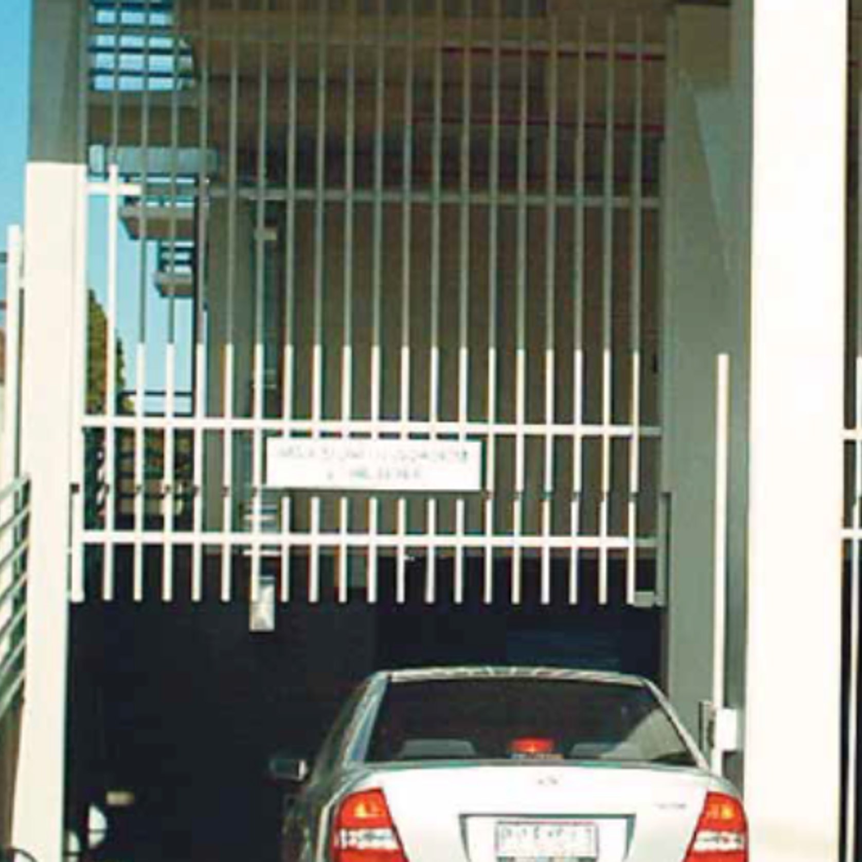 SC5000 Vertical Lift Counterweight Balanced Door | Counterweight Doors ...