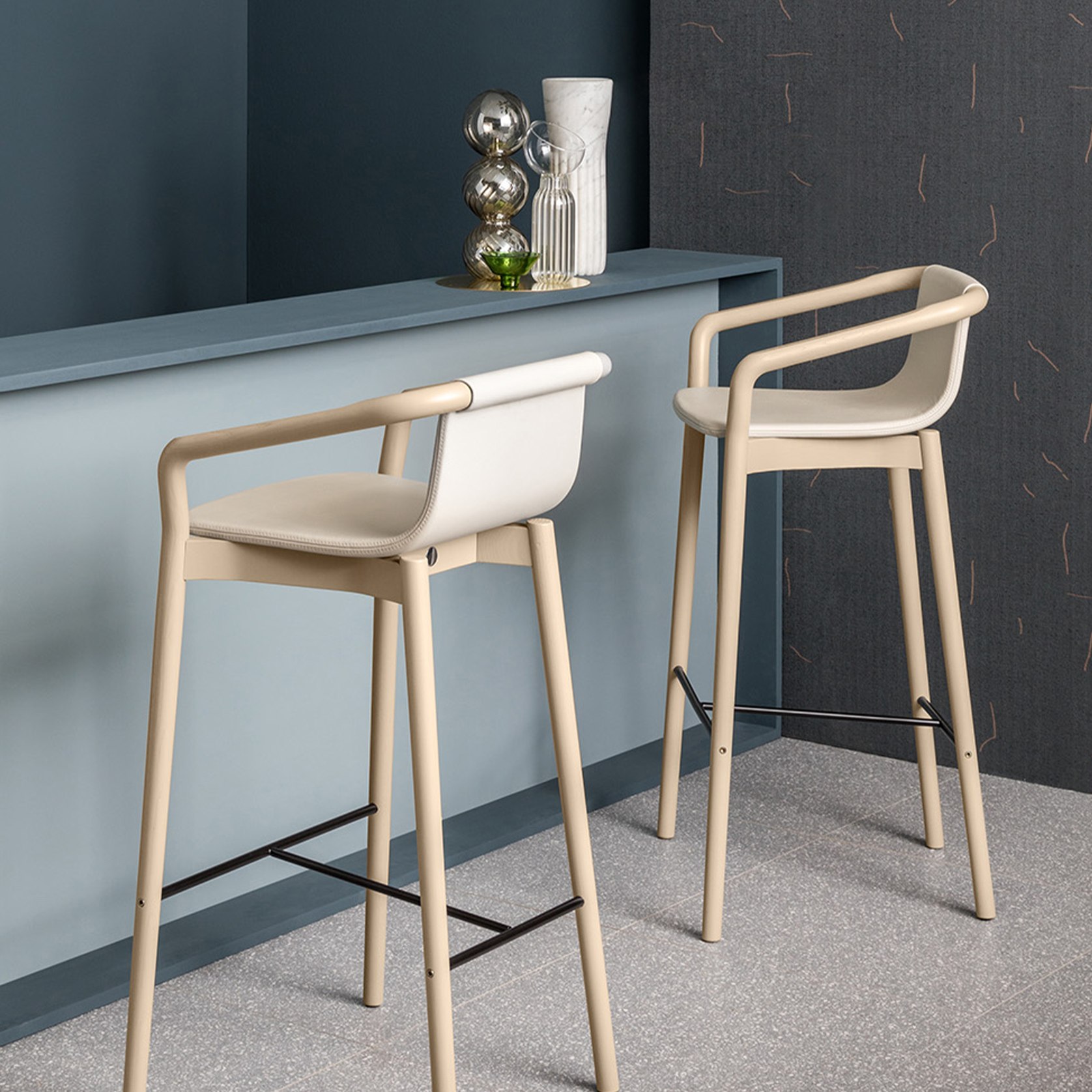 Thomas 65 | Barstool | ArchiPro AU