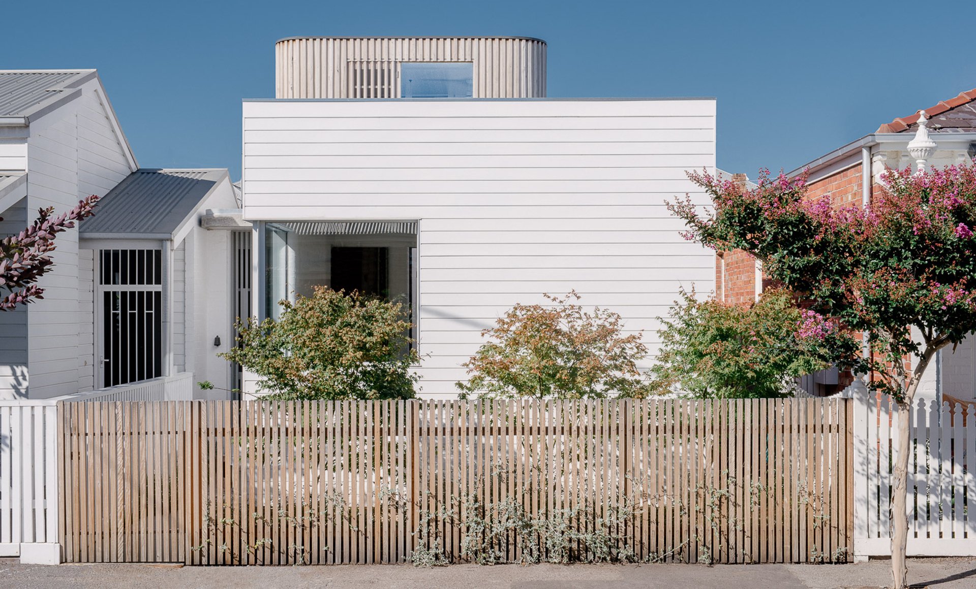 SOUTH MELBOURNE BEACH HOUSE by Topology Studio | ArchiPro AU