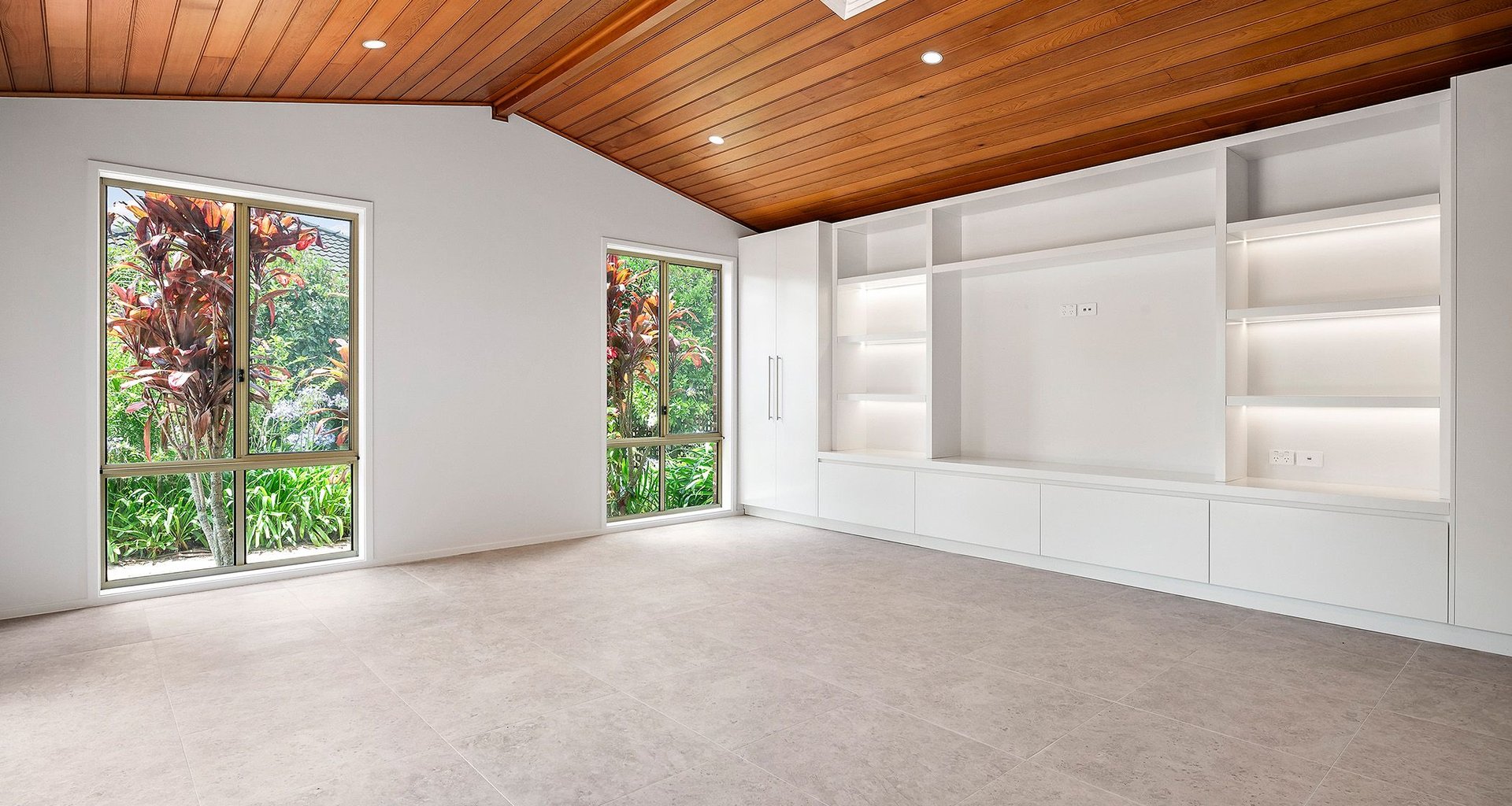 Collins House by Construction Concierge | ArchiPro AU