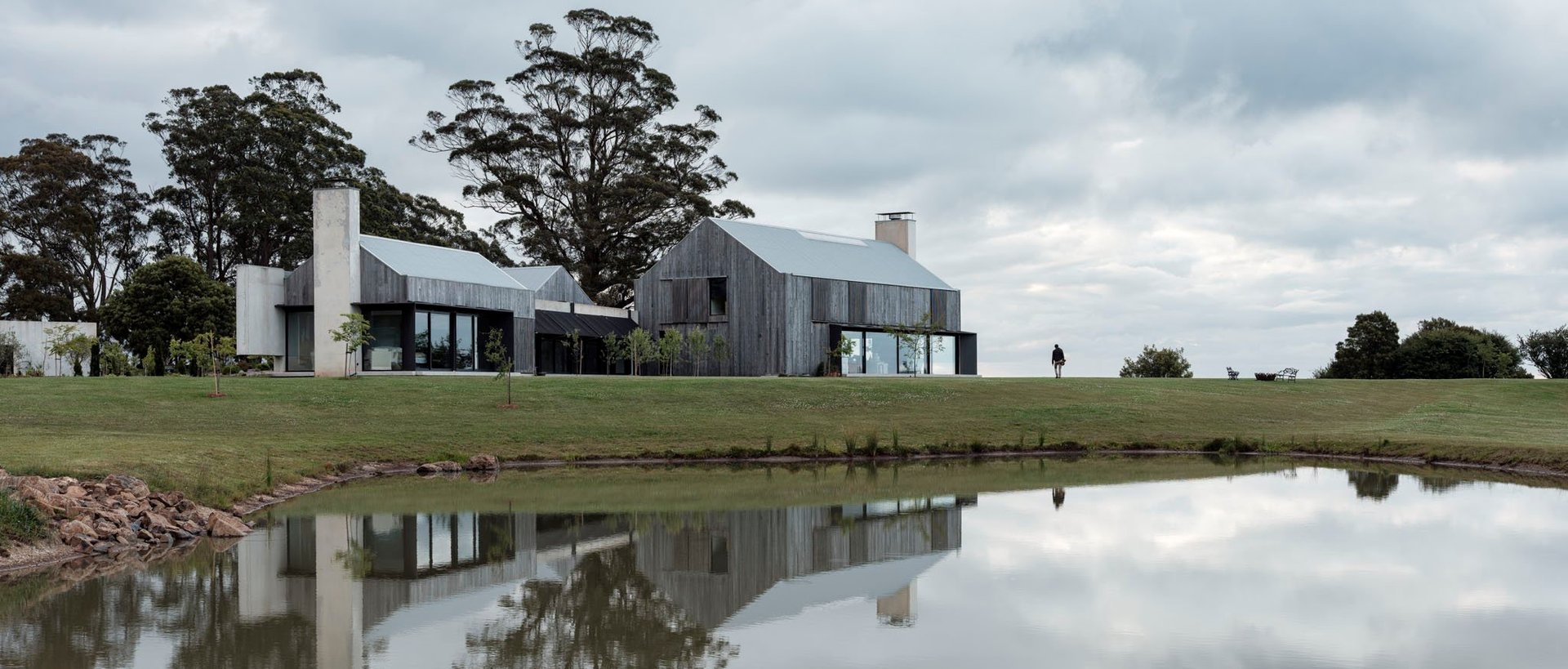 Highlands House by Luke Moloney Architecture | ArchiPro AU