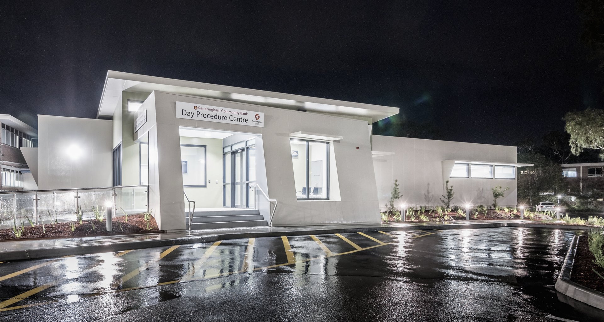 The Alfred Sandringham Day Procedures Centre by Vincent Chrisp ...