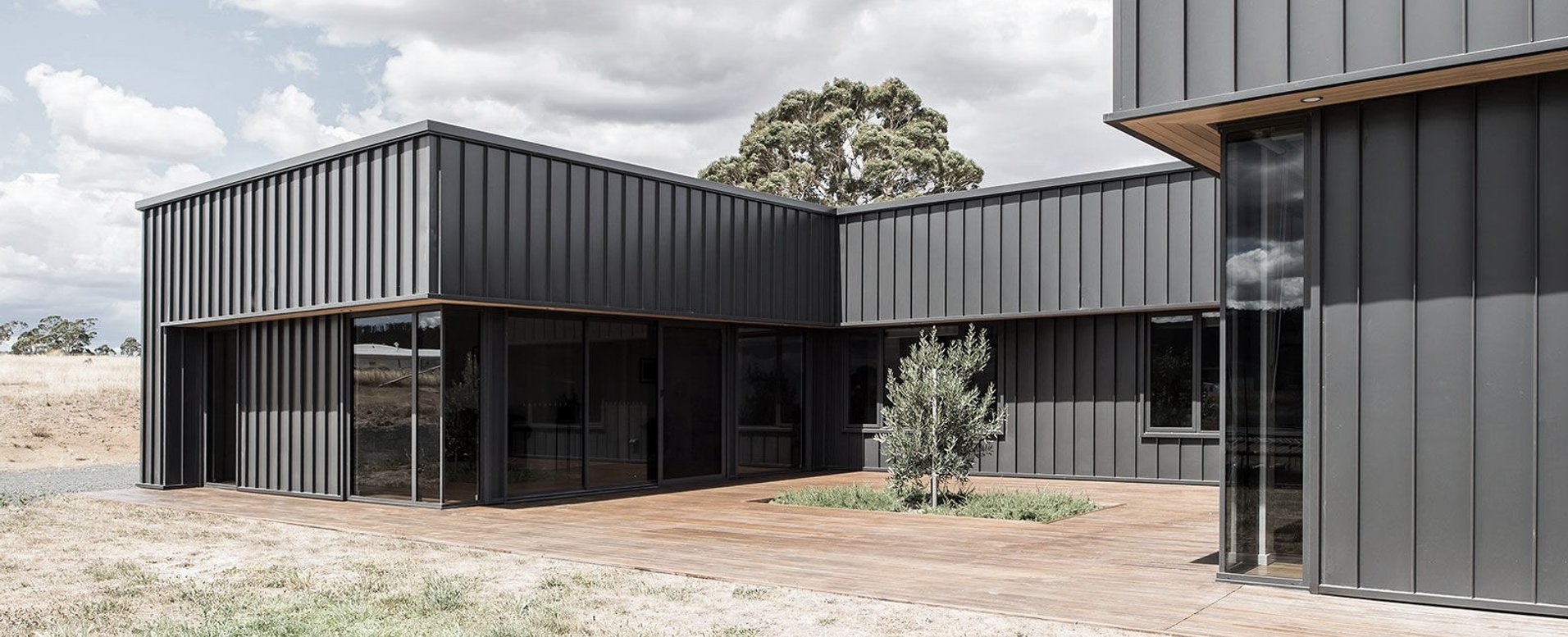 57 White Gum Rise by Honed Architecture + Design | ArchiPro AU