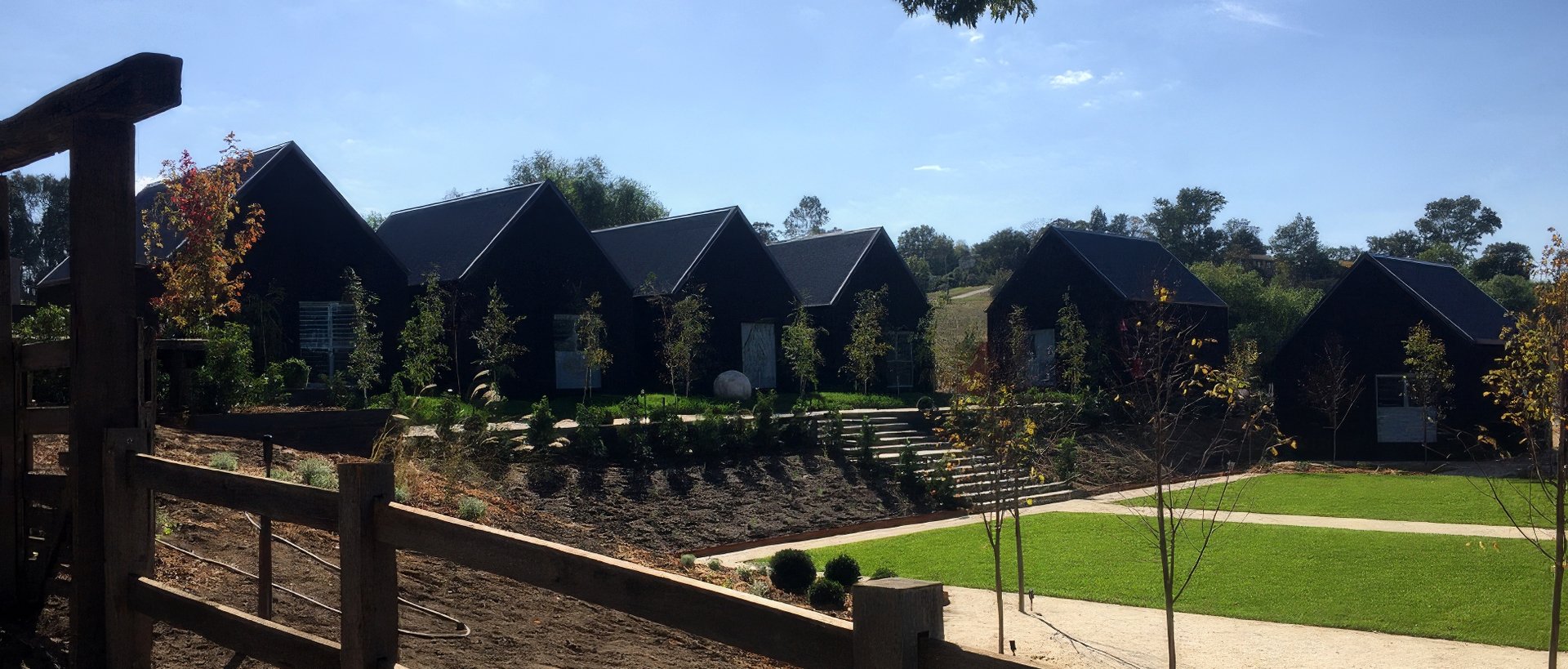 The Sir George | 8 Accommodation Cabins “The Barns” in Jugiong, NSW by ...