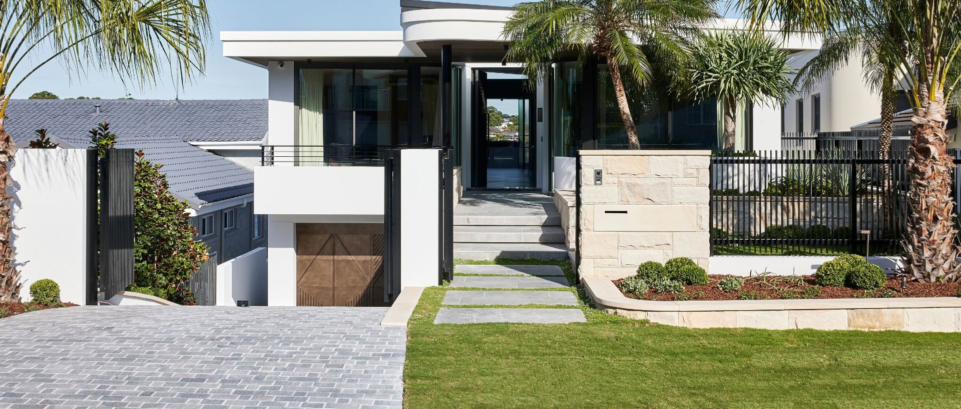 Jigsaw House Cronulla by Sareen Stone | ArchiPro AU