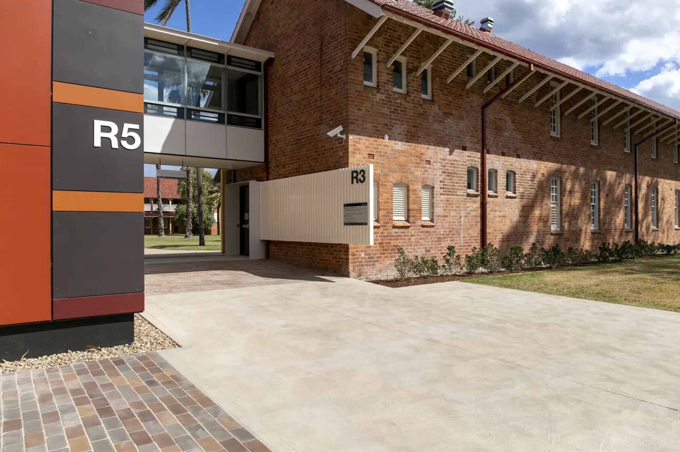 Buildings R3 and R5, Western Sydney University – Richmond | ArchiPro AU
