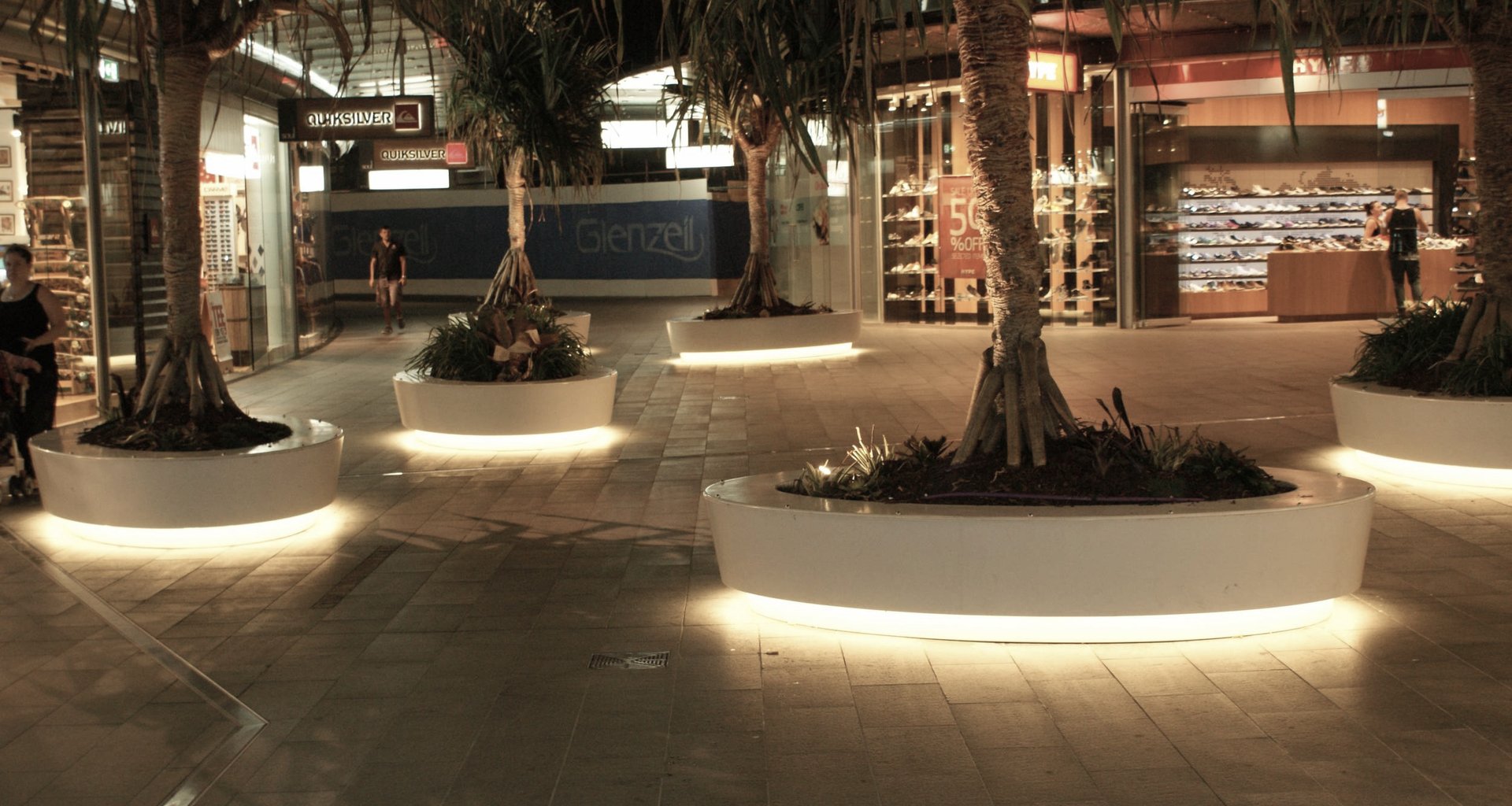 Soul Boardwalk Shopping Mall, Surfers Paradise by TecLED Architectural ...