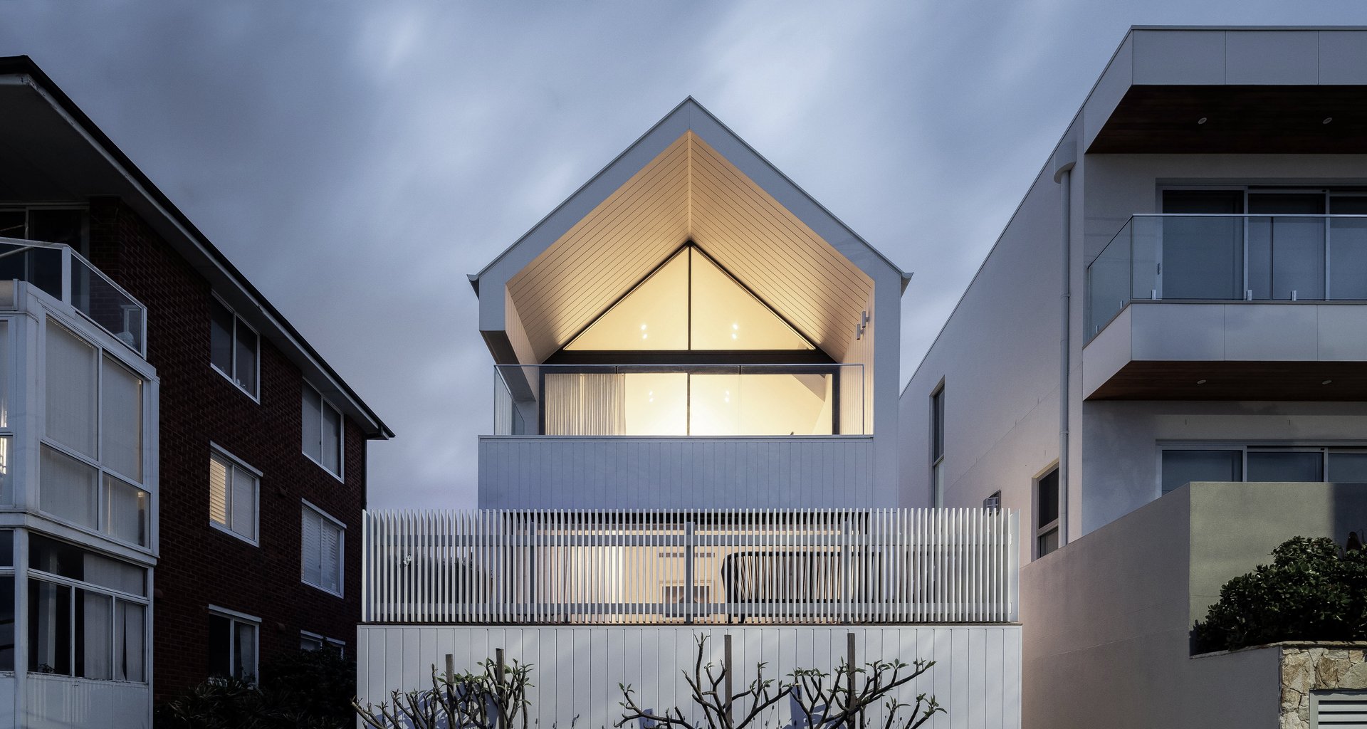 Clovelly House by Luke Moloney Architecture | ArchiPro AU