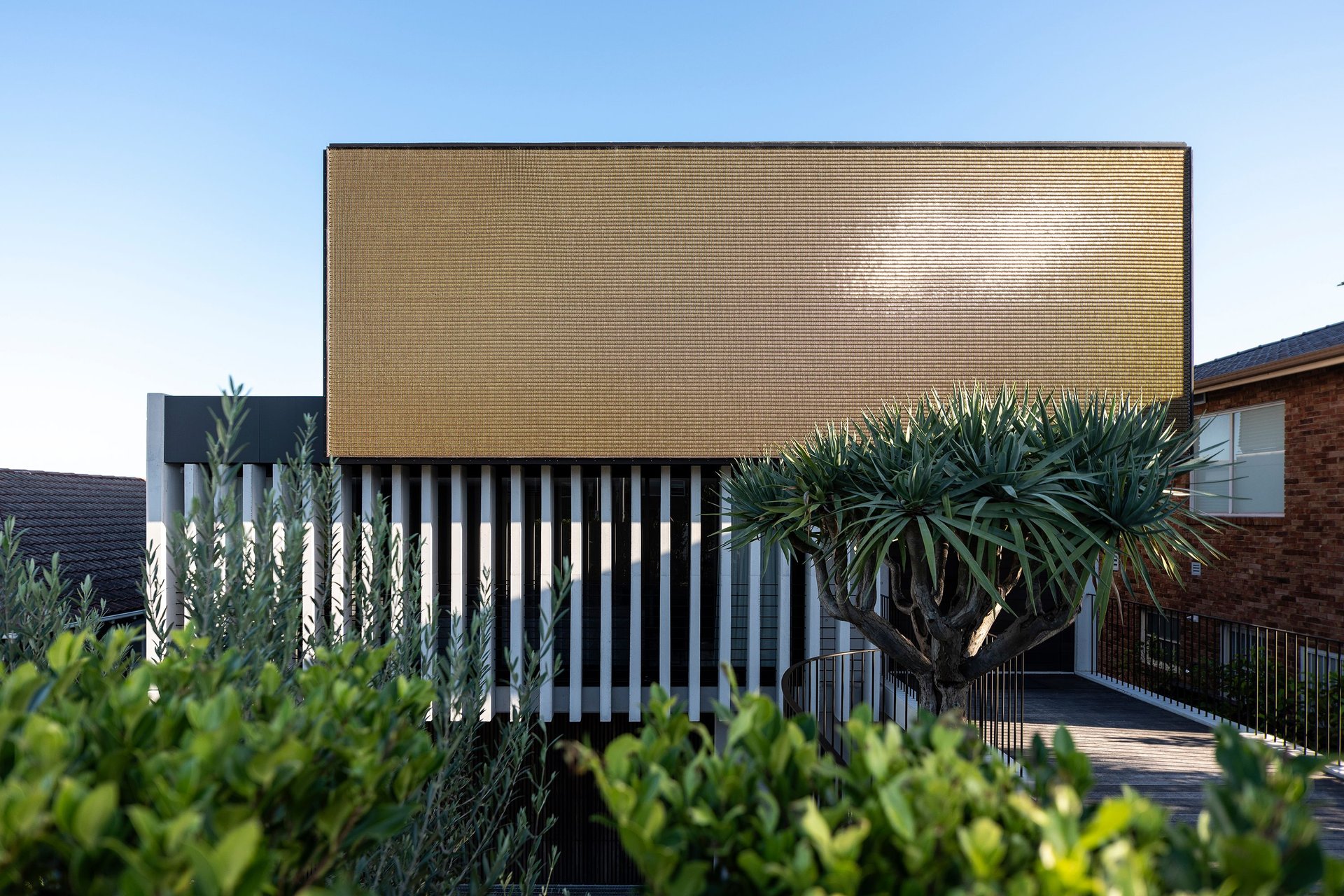 Chain Mail House by MHNDU | ArchiPro AU